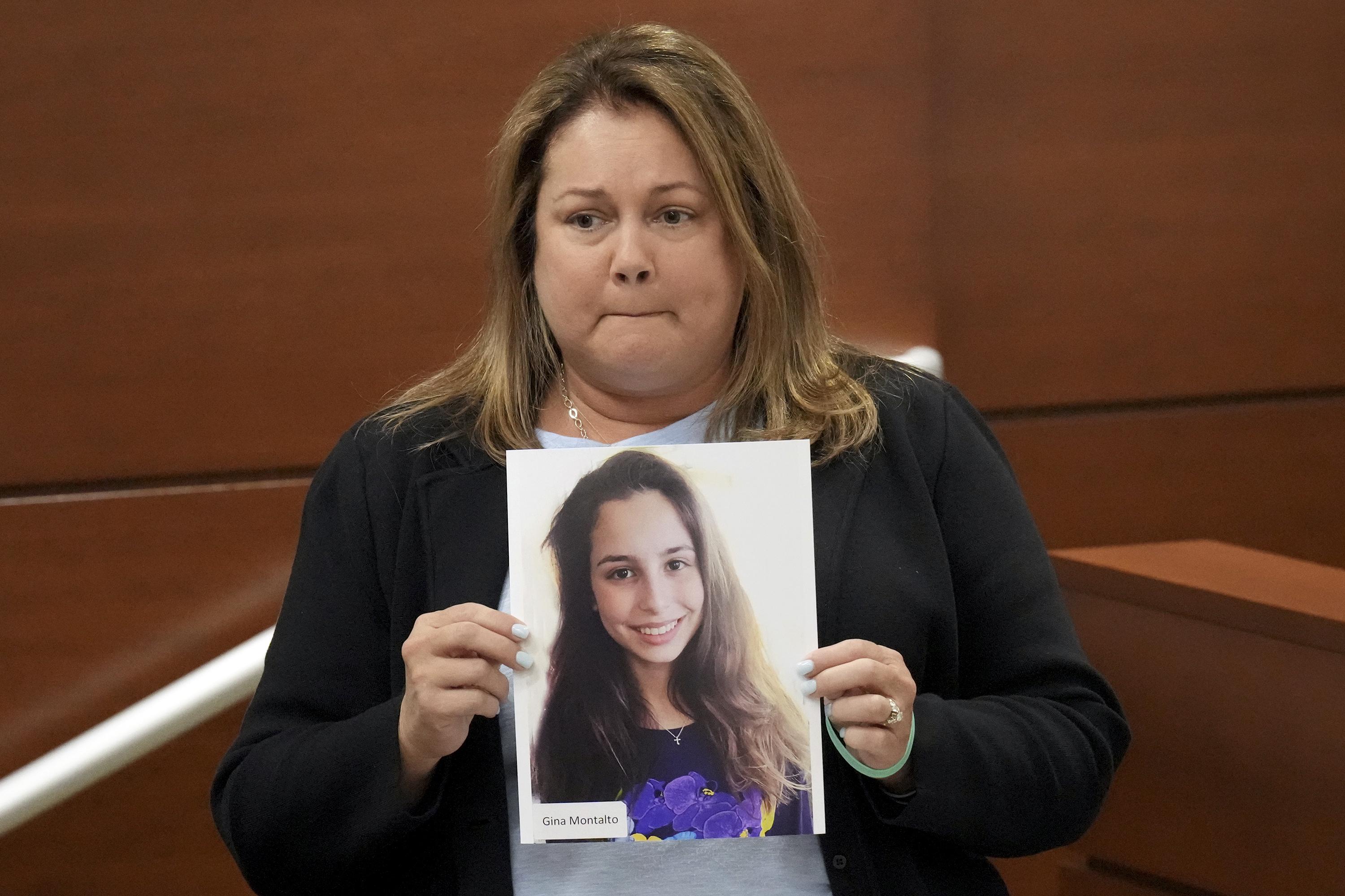 Parkland jurors hear 3rd day of heartbreaking testimony | AP News