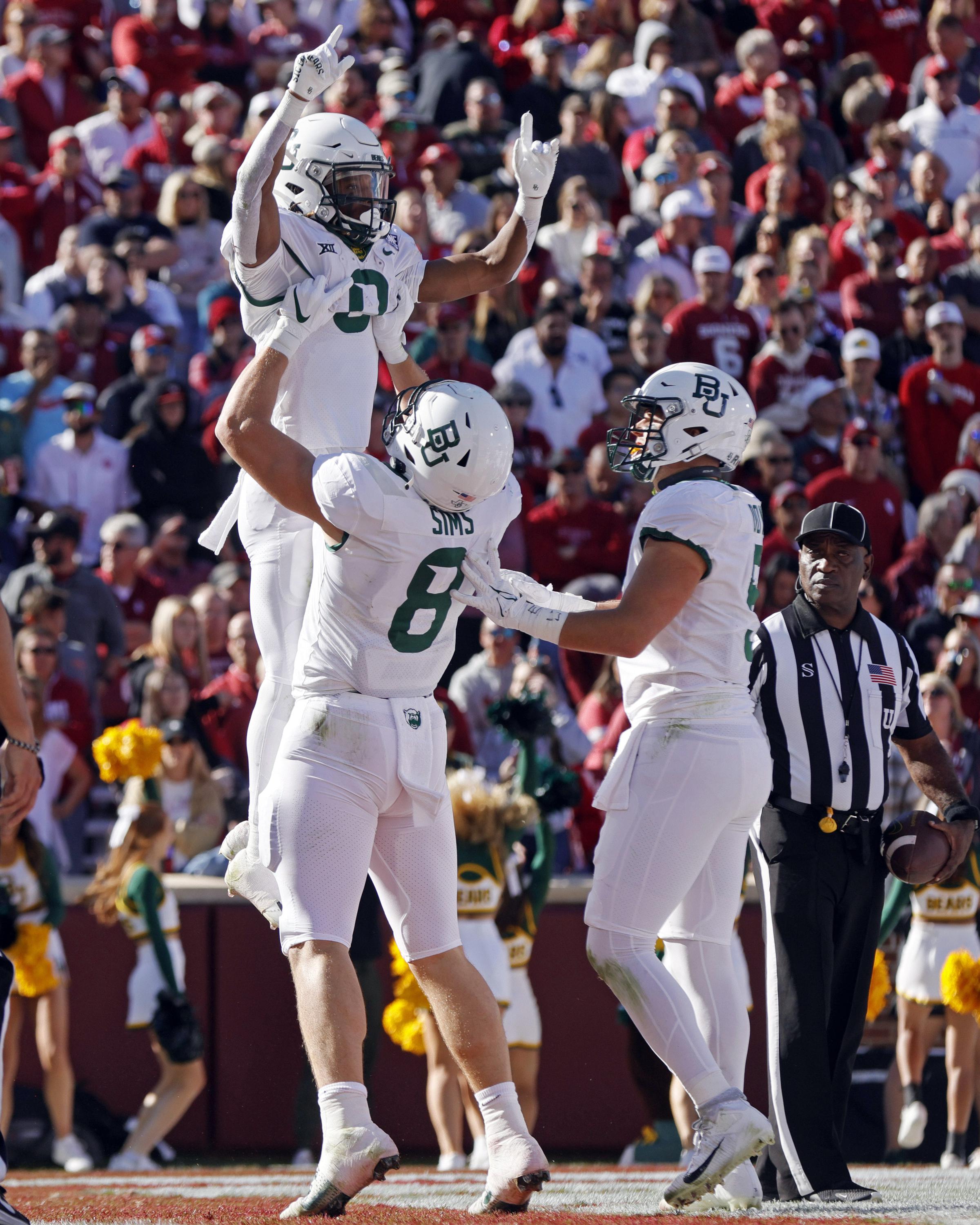 Williams' 192 yards rushing lead Baylor past Oklahoma, 38-35 | AP News