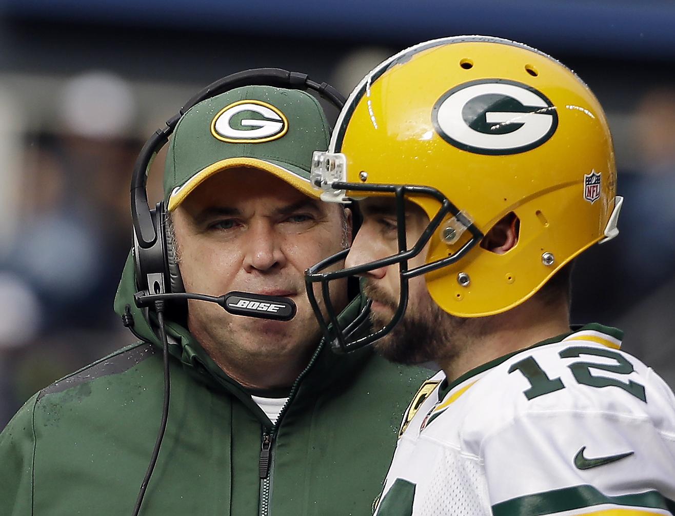 Clements wants to help Rodgers reach another Super Bowl | AP News