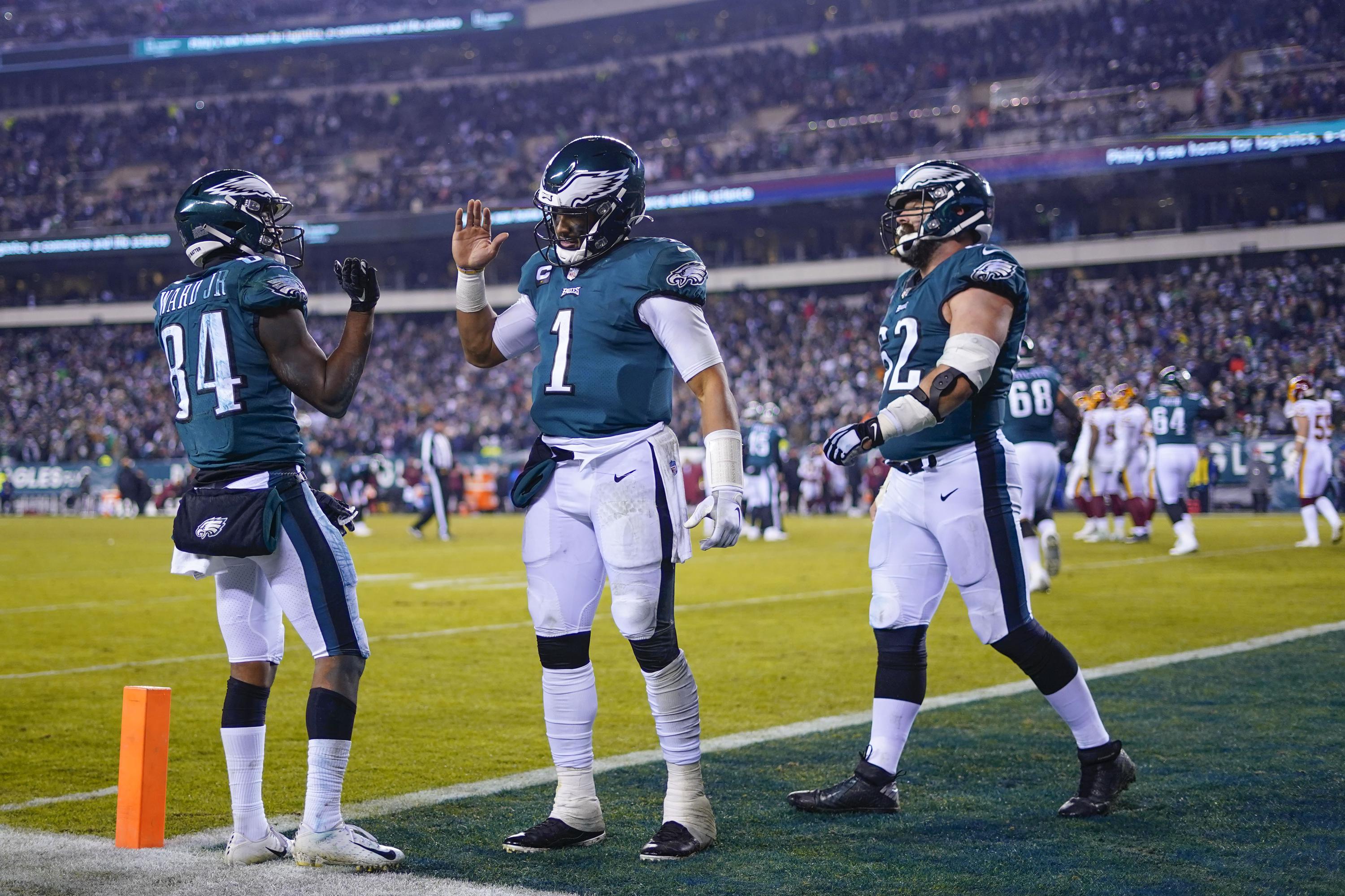 Surging Eagles look to continue playoff push vs. Giants | AP News