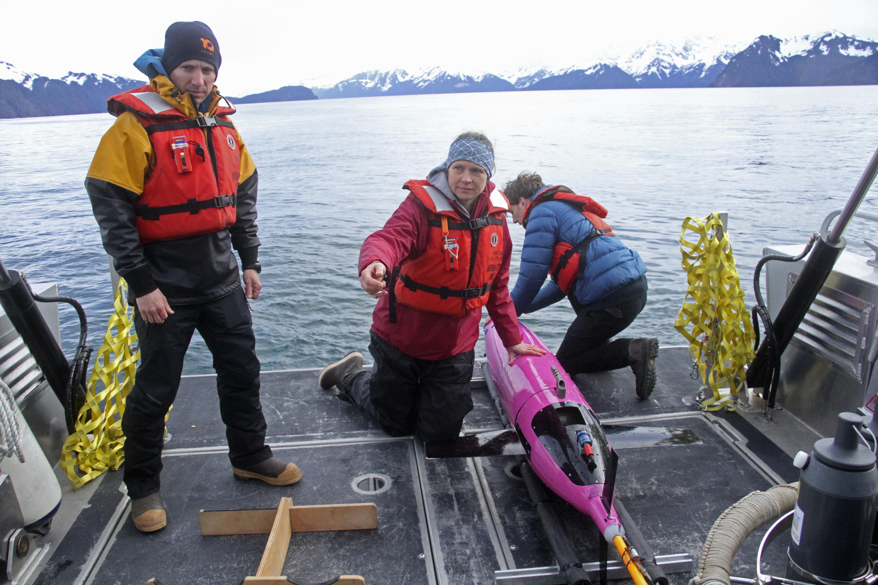 An ocean first: Underwater drone tracks CO2 in Alaska gulf | AP News