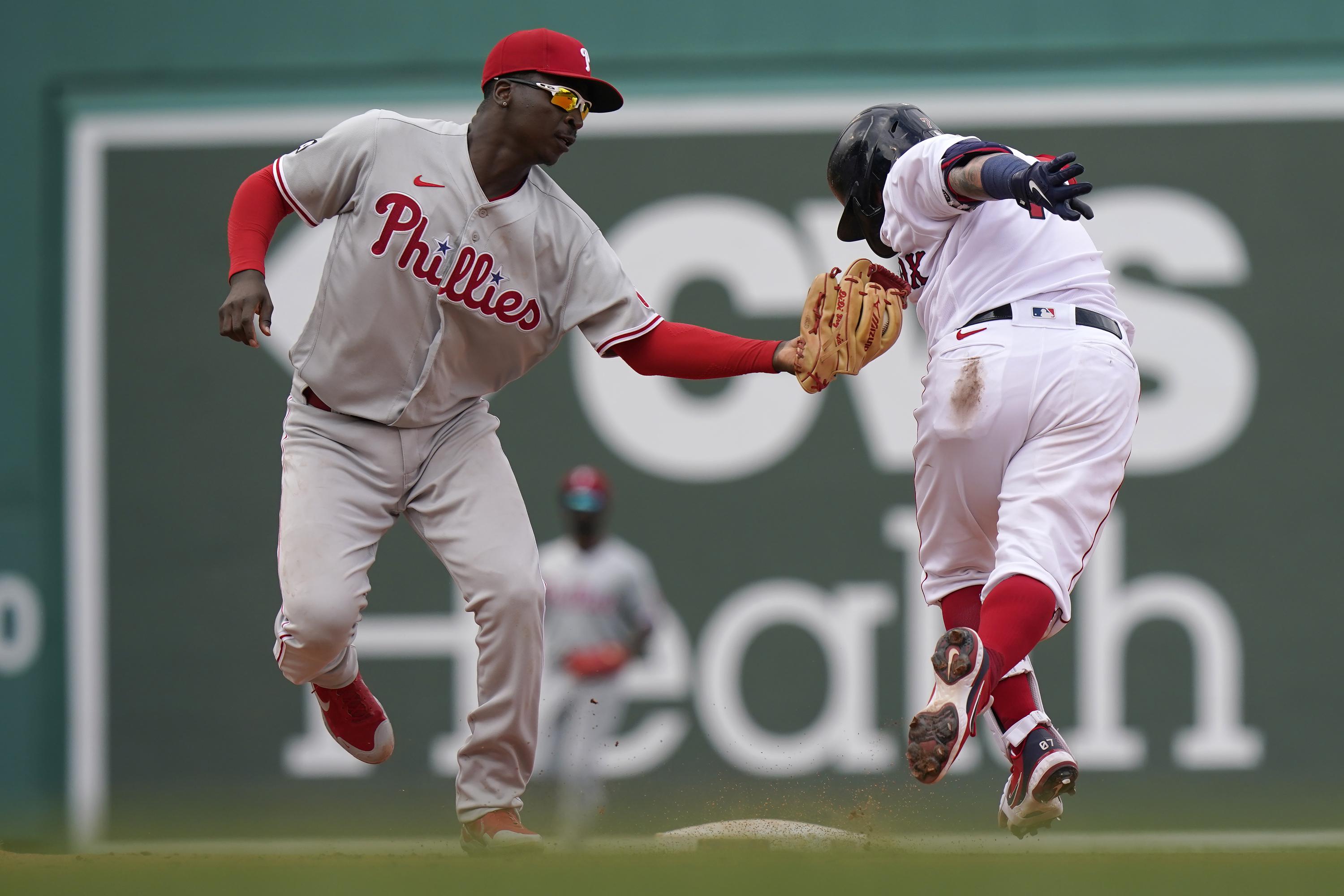Torreyes homers, Philly bullpen shines in 5-4 win over BoSox | AP News