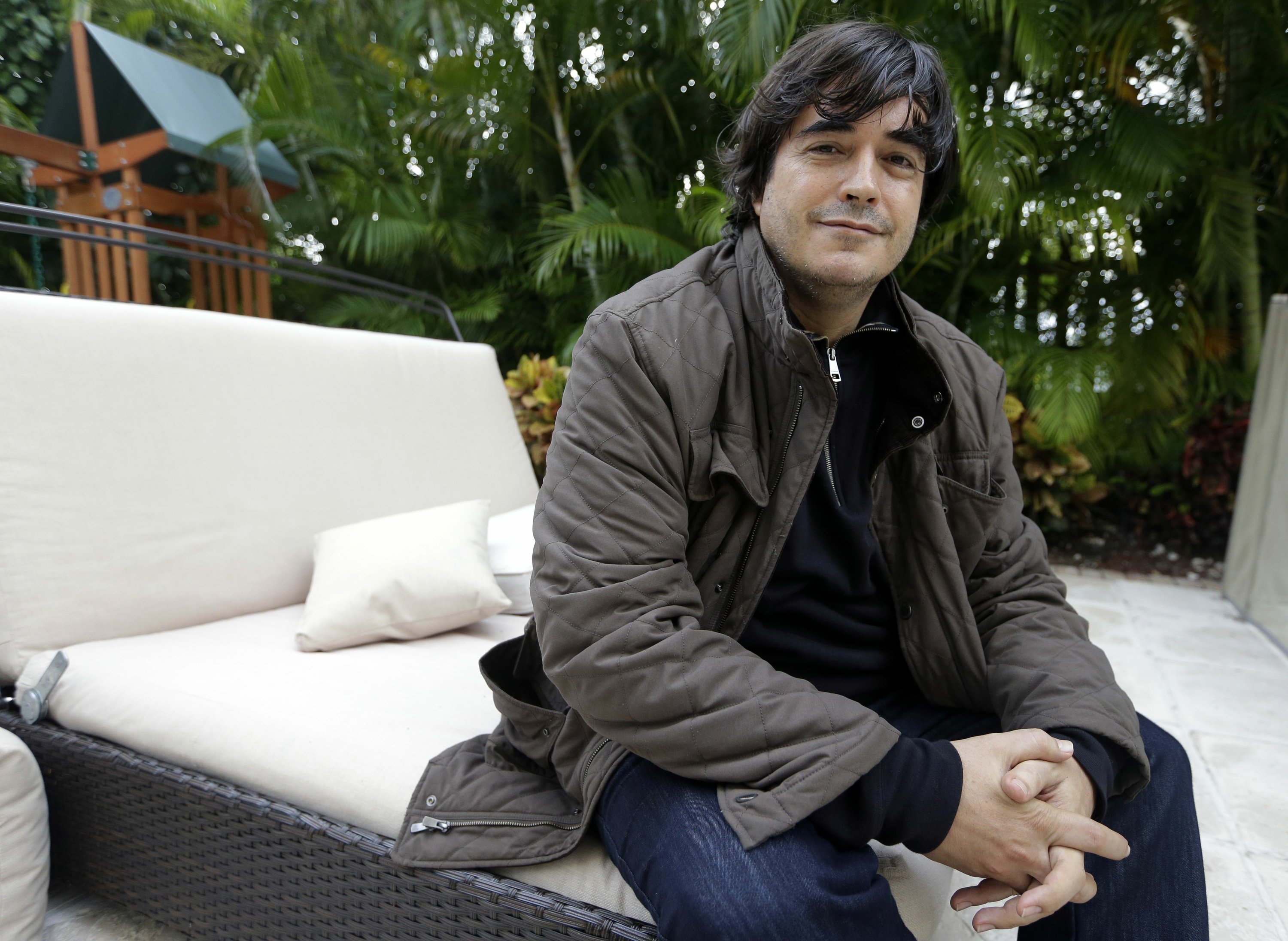 Jaime Bayly pide perdón con su nueva novela