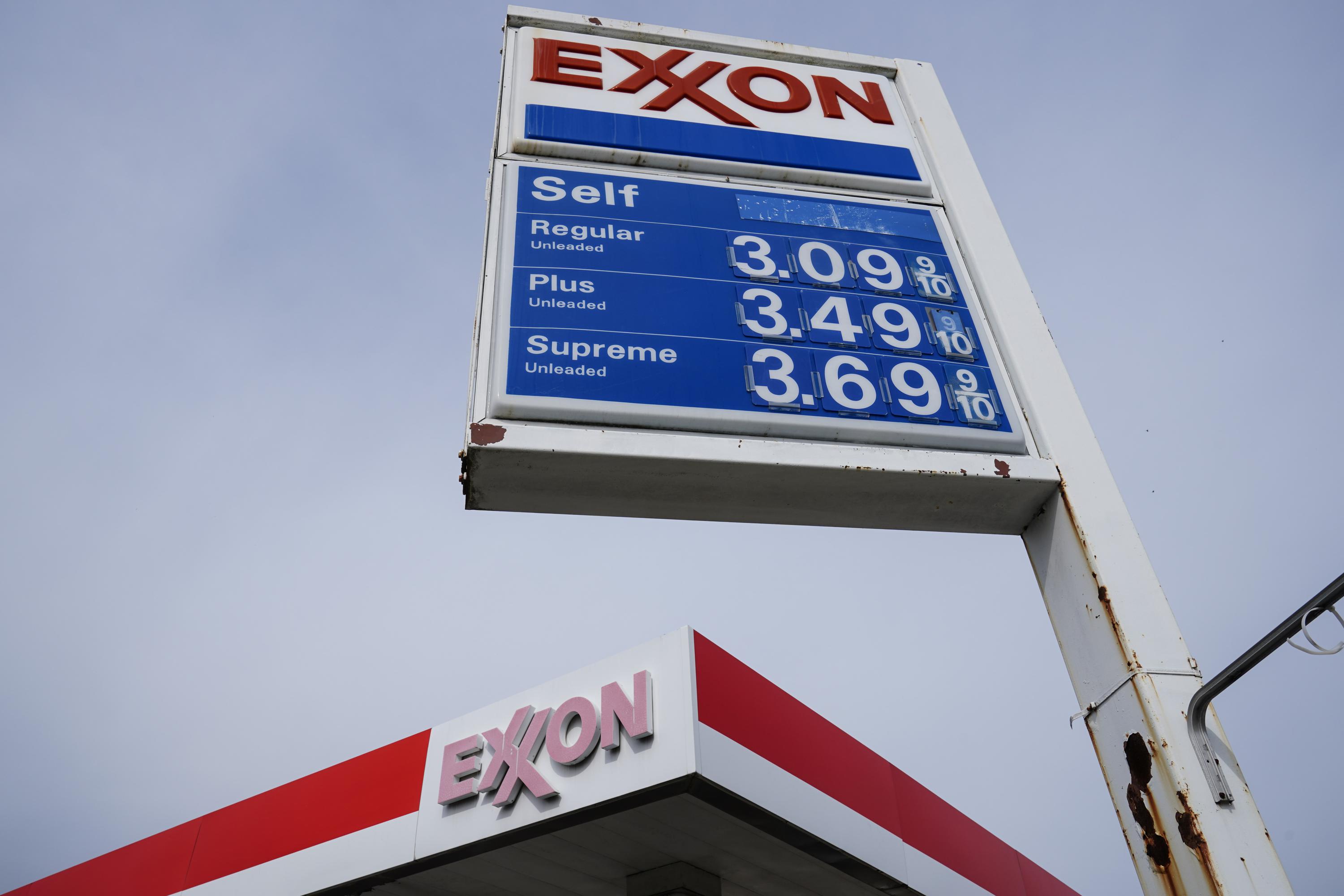 Profitable Exxon, Chevron emerge as global economy rebounds | AP News