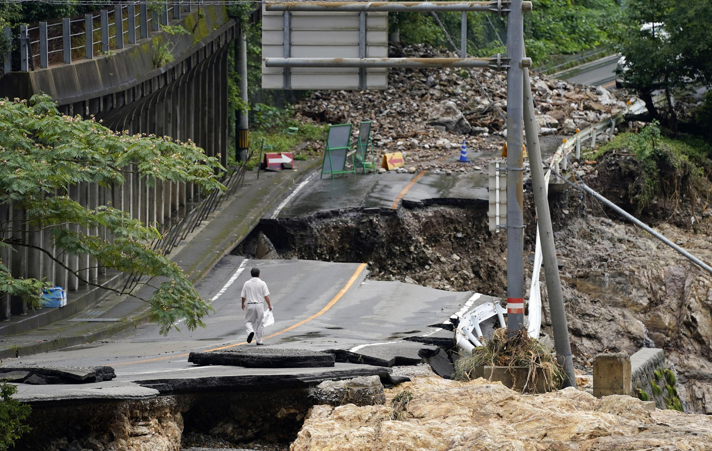 Death Toll From Flooding In Japan Reaches 55 Dozen Missing