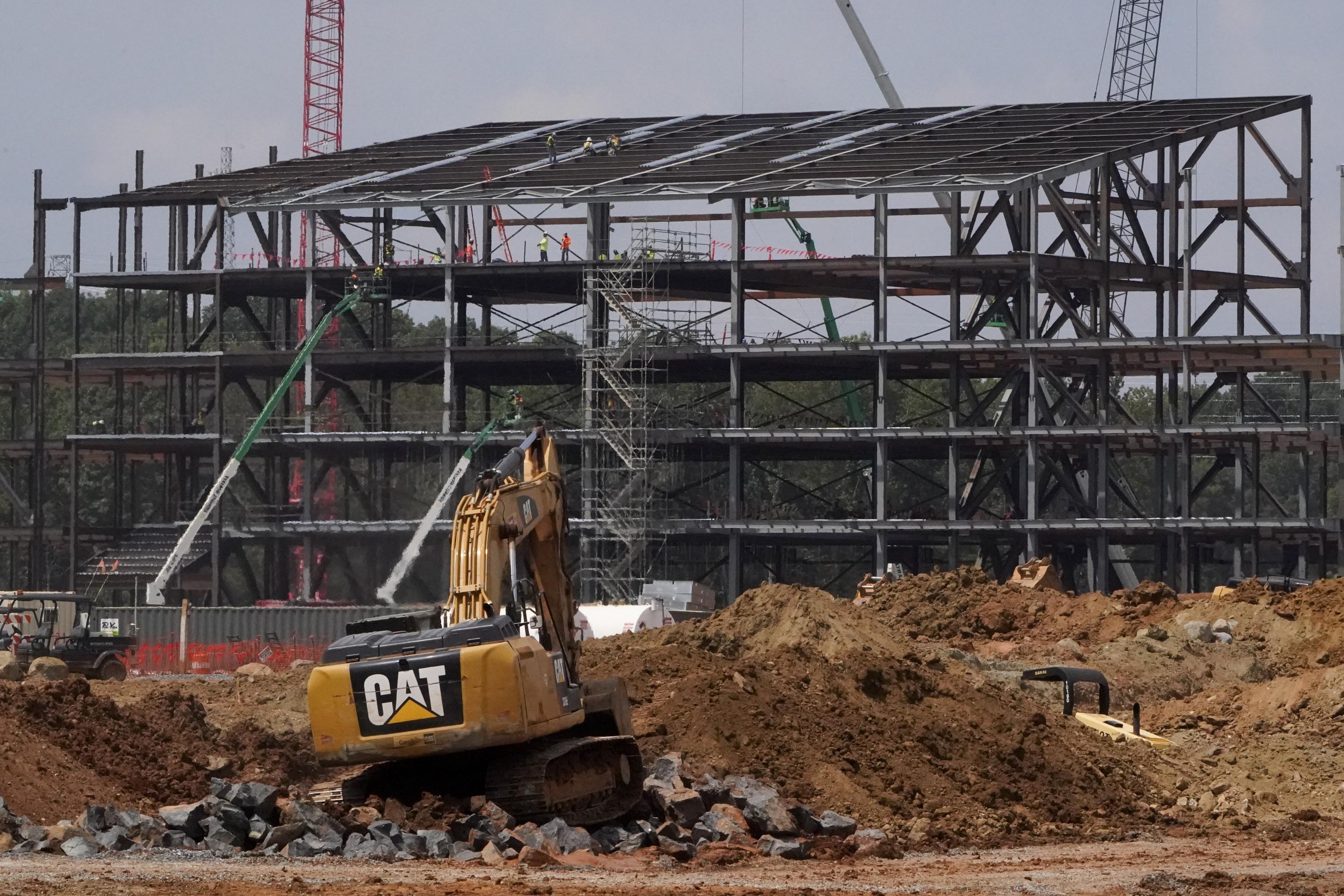 Panthers pause construction on $800M NFL practice facility | AP News