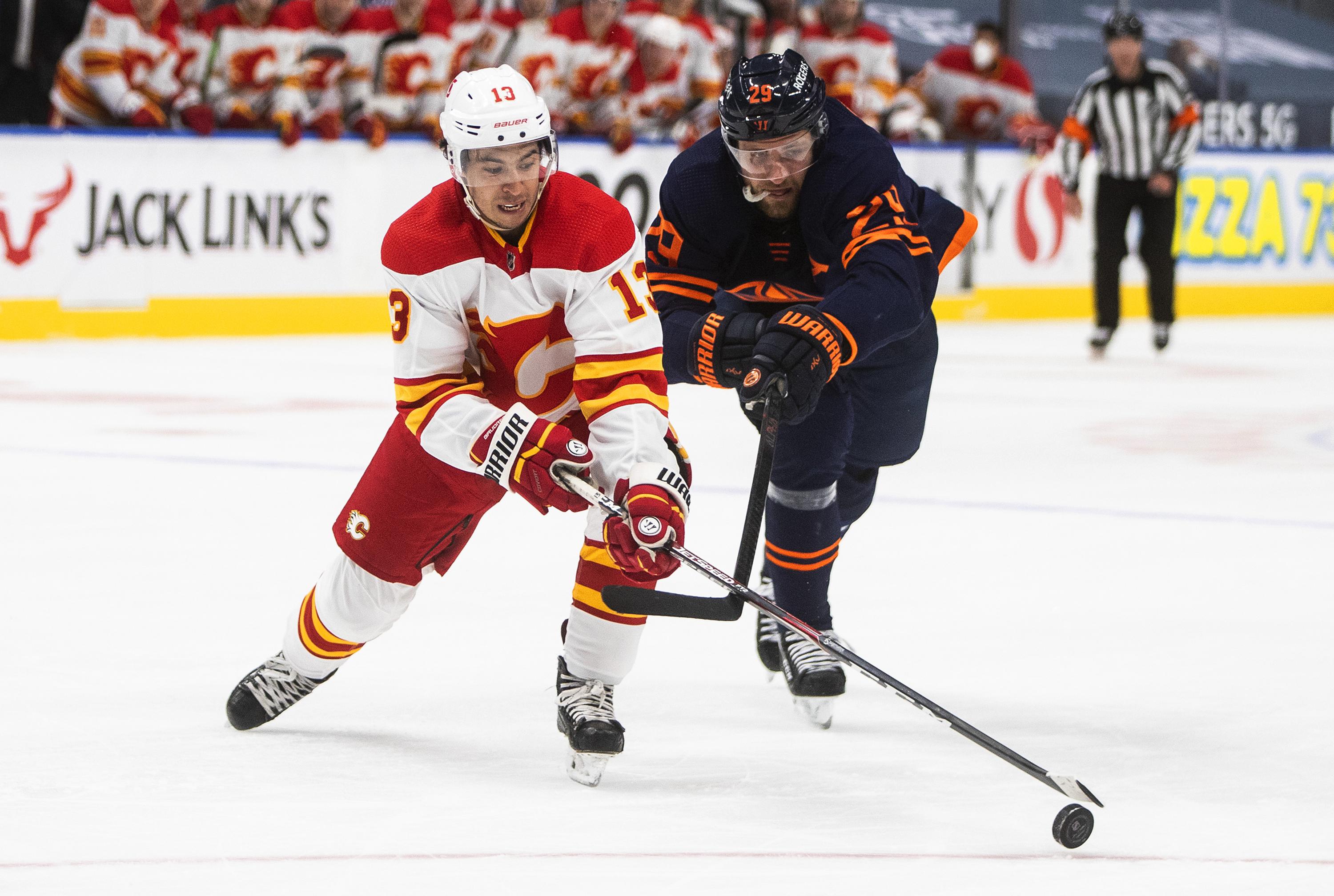 McDavid scores, Smith has 29 saves as Oilers beat Flames 4-1