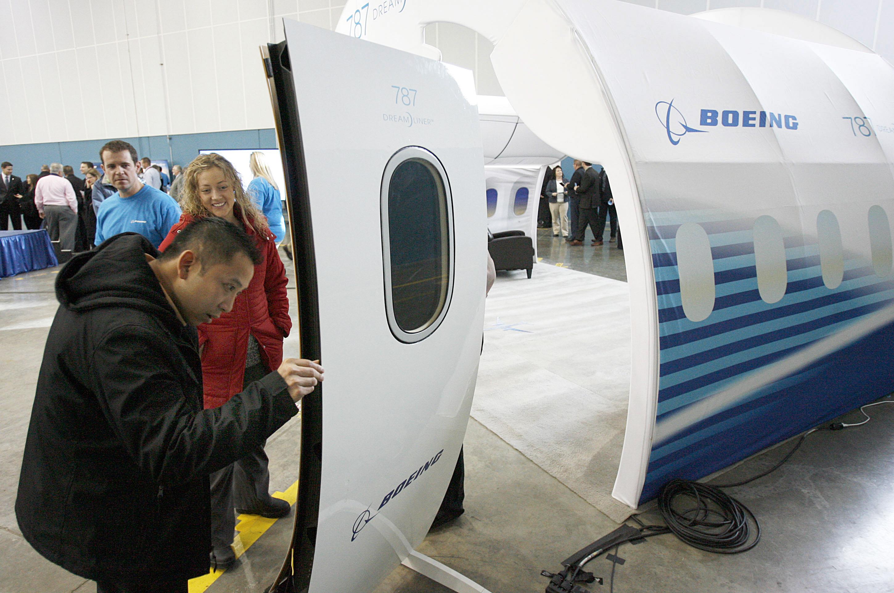 Boeing Co. to build tail part for 787 in Utah | AP News