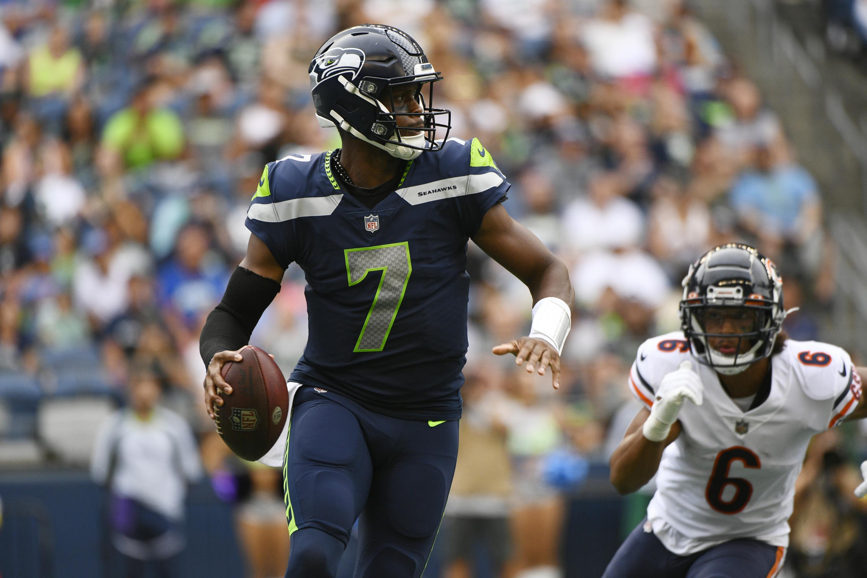 Smith, error-prone Seahawks struggle in 27-11 loss to Bears | AP News