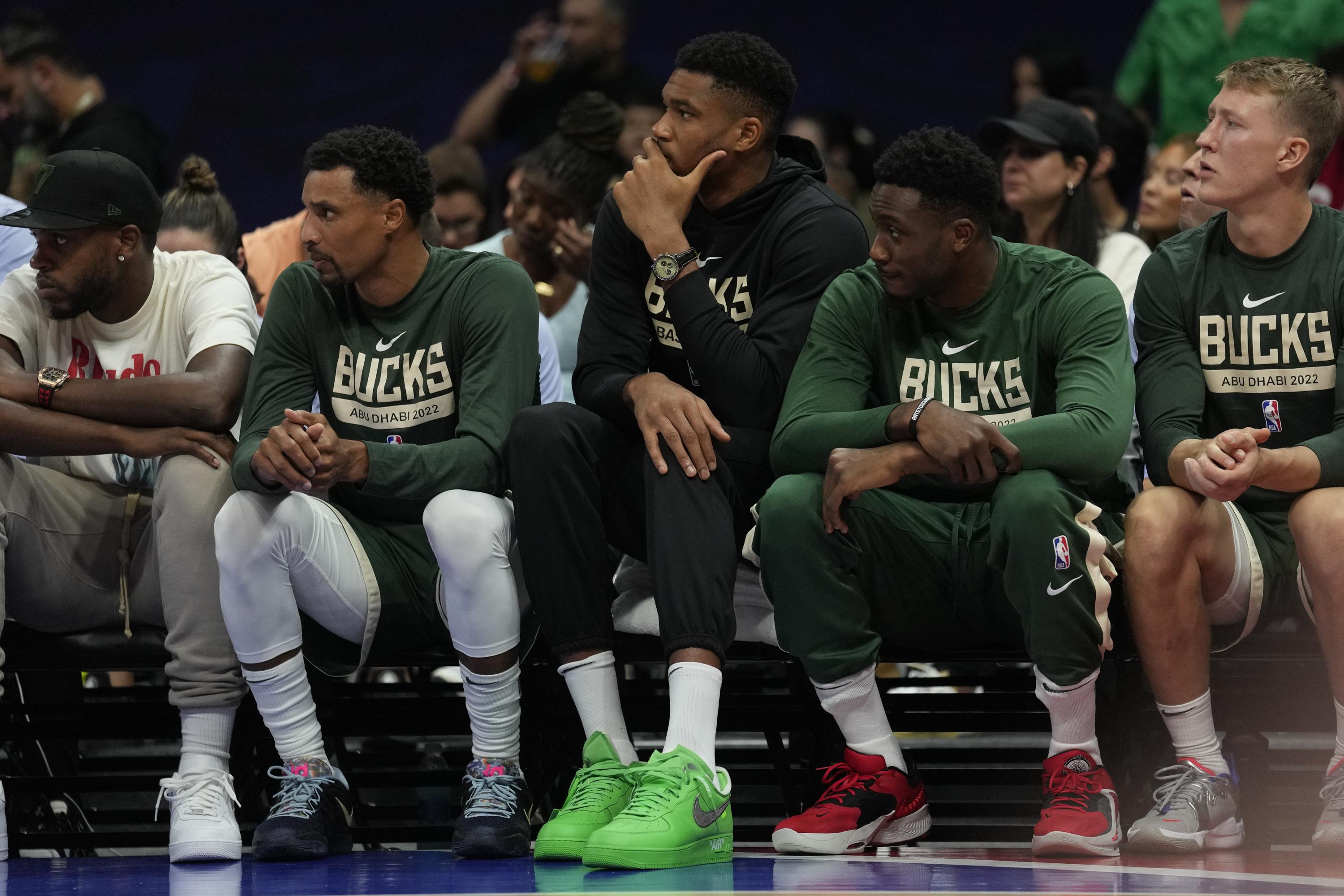 Young's first-half shooting leads Hawks past Bucks 118-109 | AP News