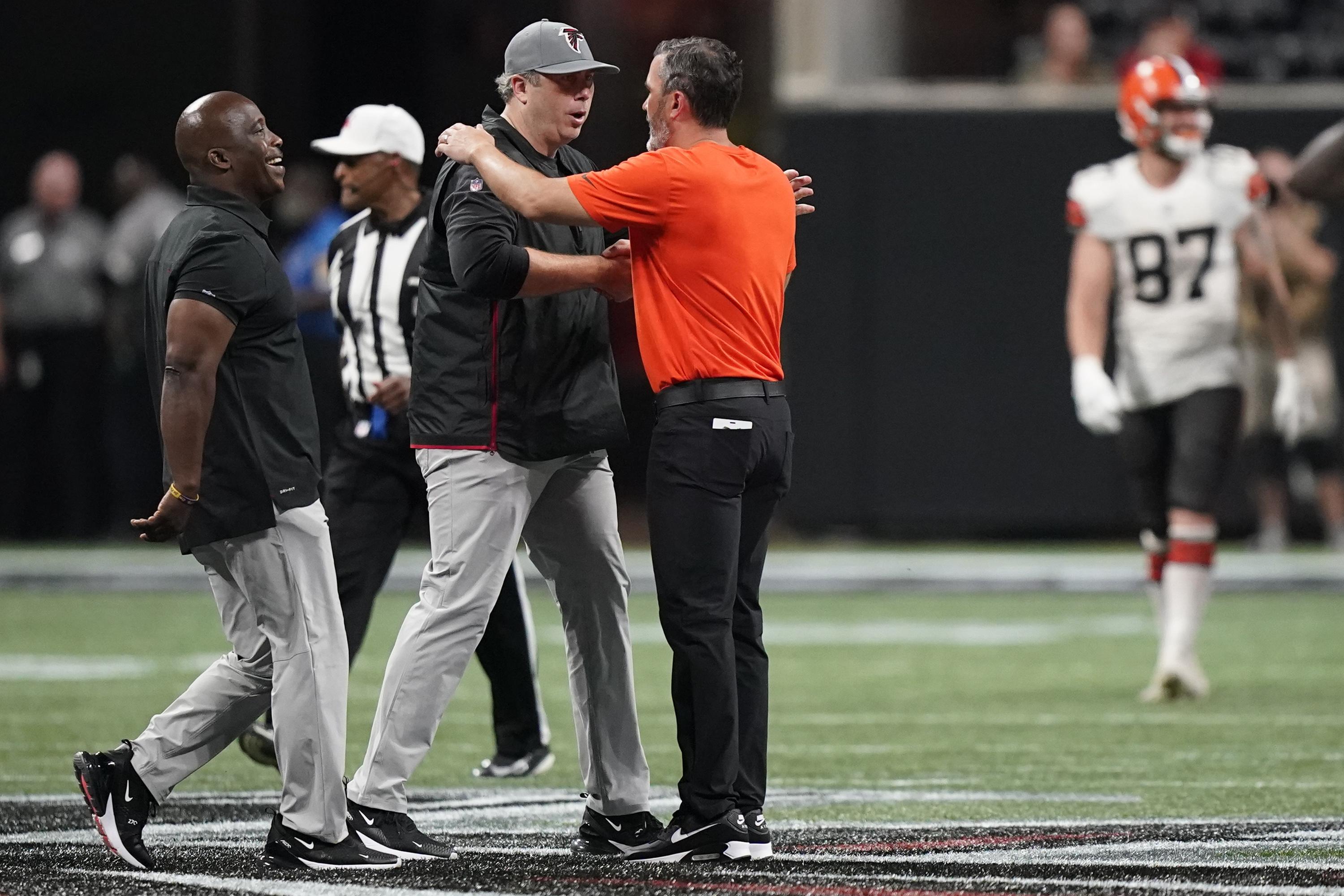 Rebuilding Bowl: Rookie coaches debut in Falcons vs. Eagles | AP News