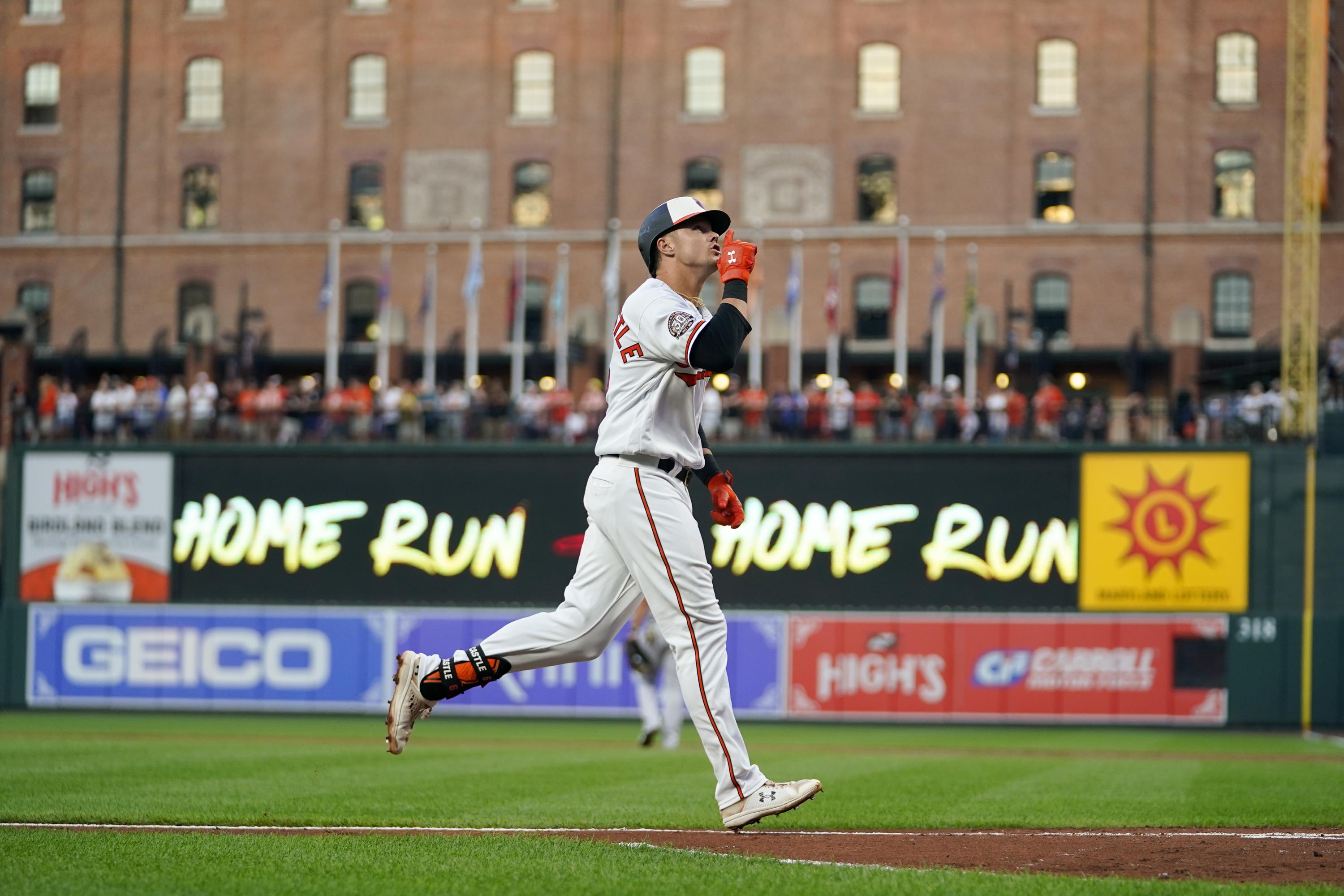 Con jonrón de Mountcastle, Orioles superan a Medias Blancas | AP News