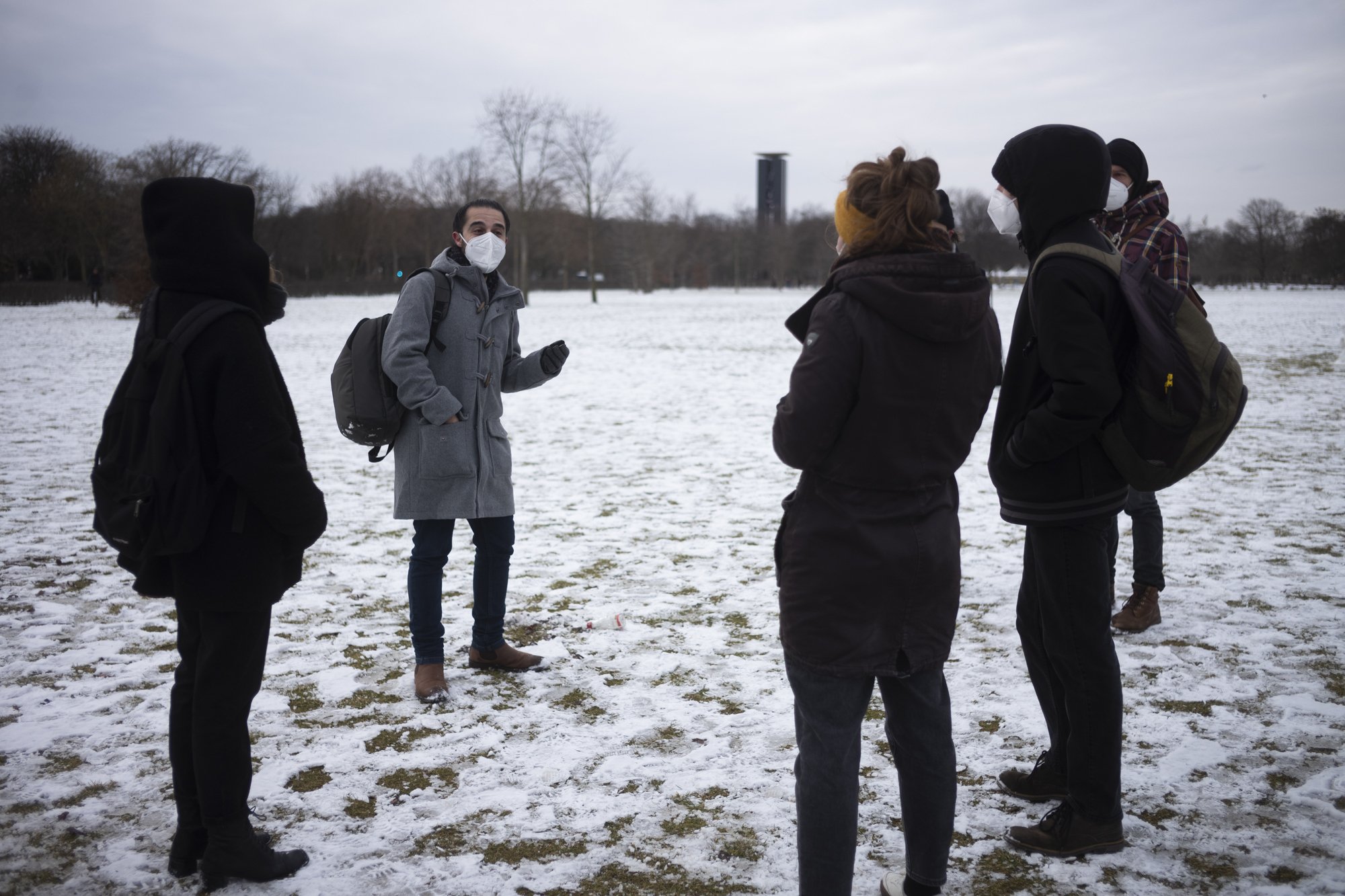 Syrian who fled to Germany 5 years ago runs for parliament | AP News