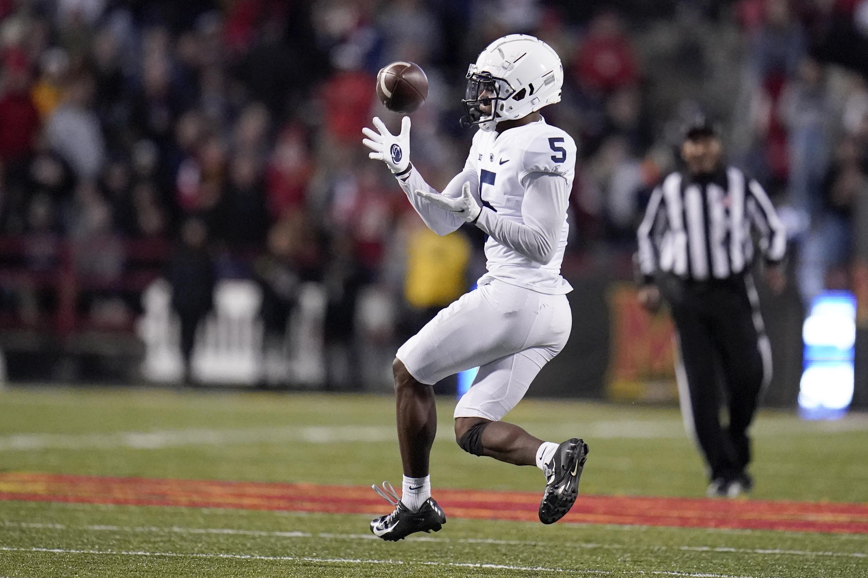Dotson sets record, No. 22 Penn State beats Maryland 31-14 | AP News