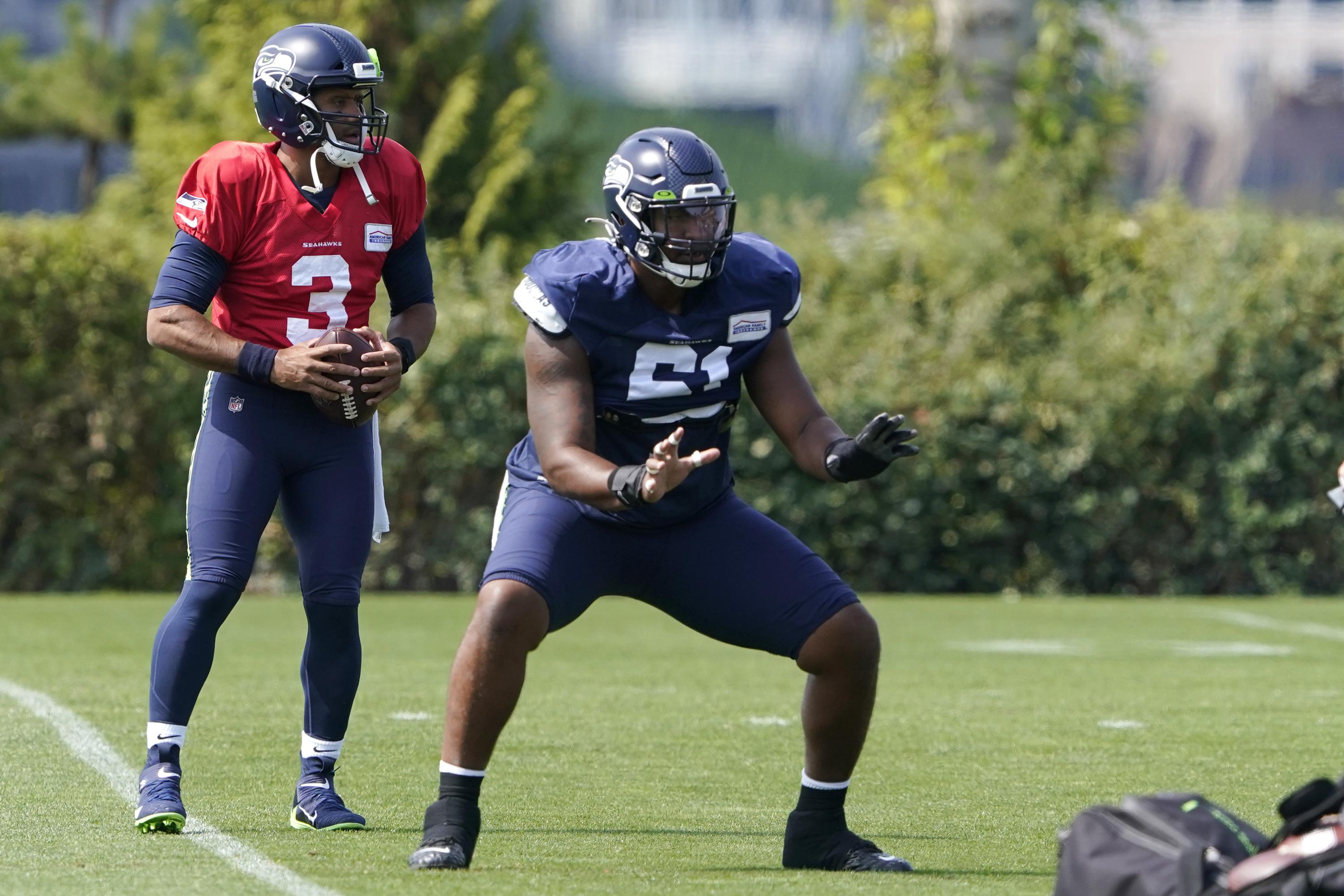Seahawks' center battle appears to be going Fuller's way | AP News