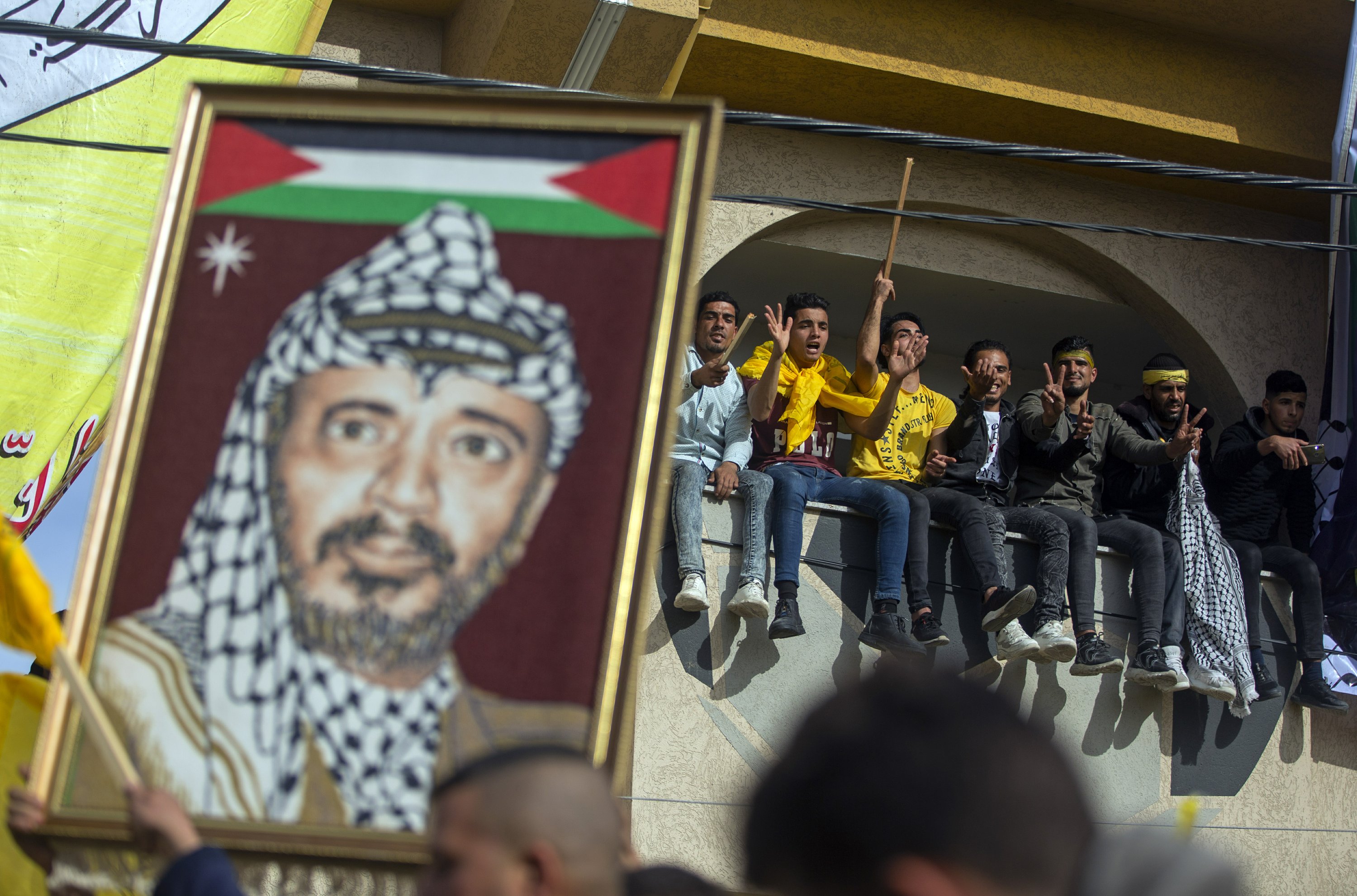 Hamas allows rival Fatah to mark anniversary in Gaza rally | AP News