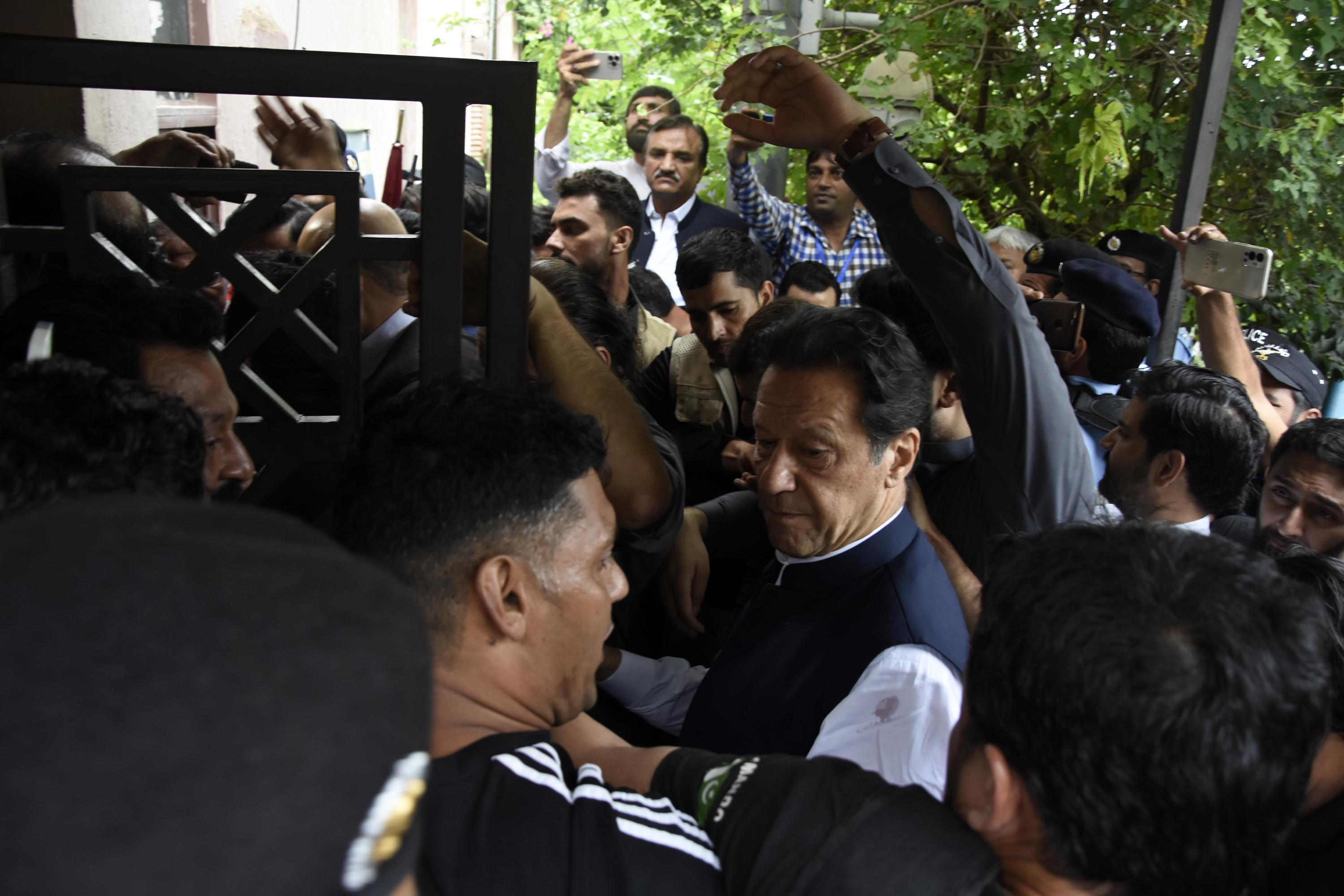 Pakistani court bars police from arresting ex-premier Khan | AP News