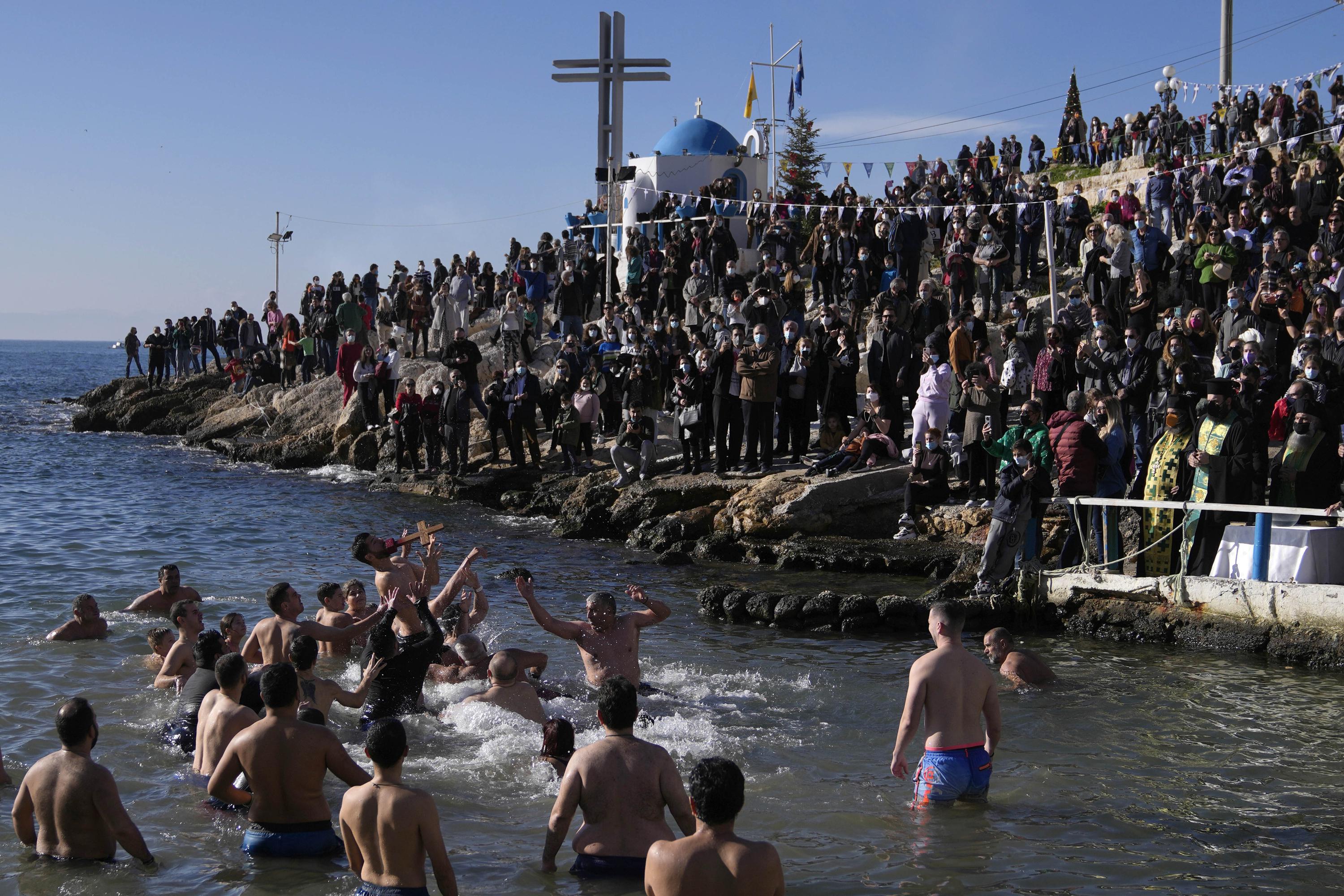 Christian world marks Epiphany with series of celebrations | AP News