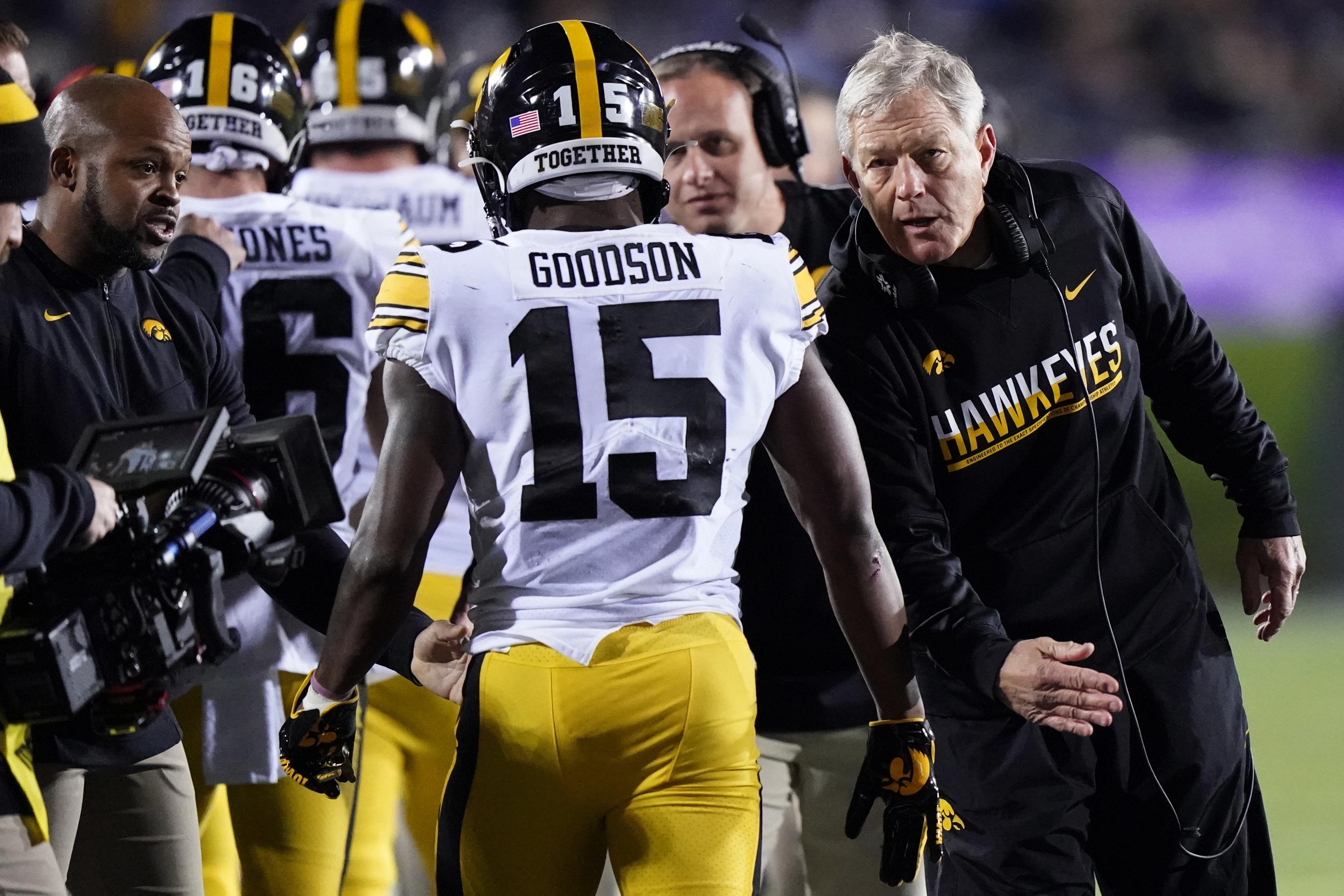 No. 19 Iowa, Minnesota face off as Big Ten division leaders | AP News