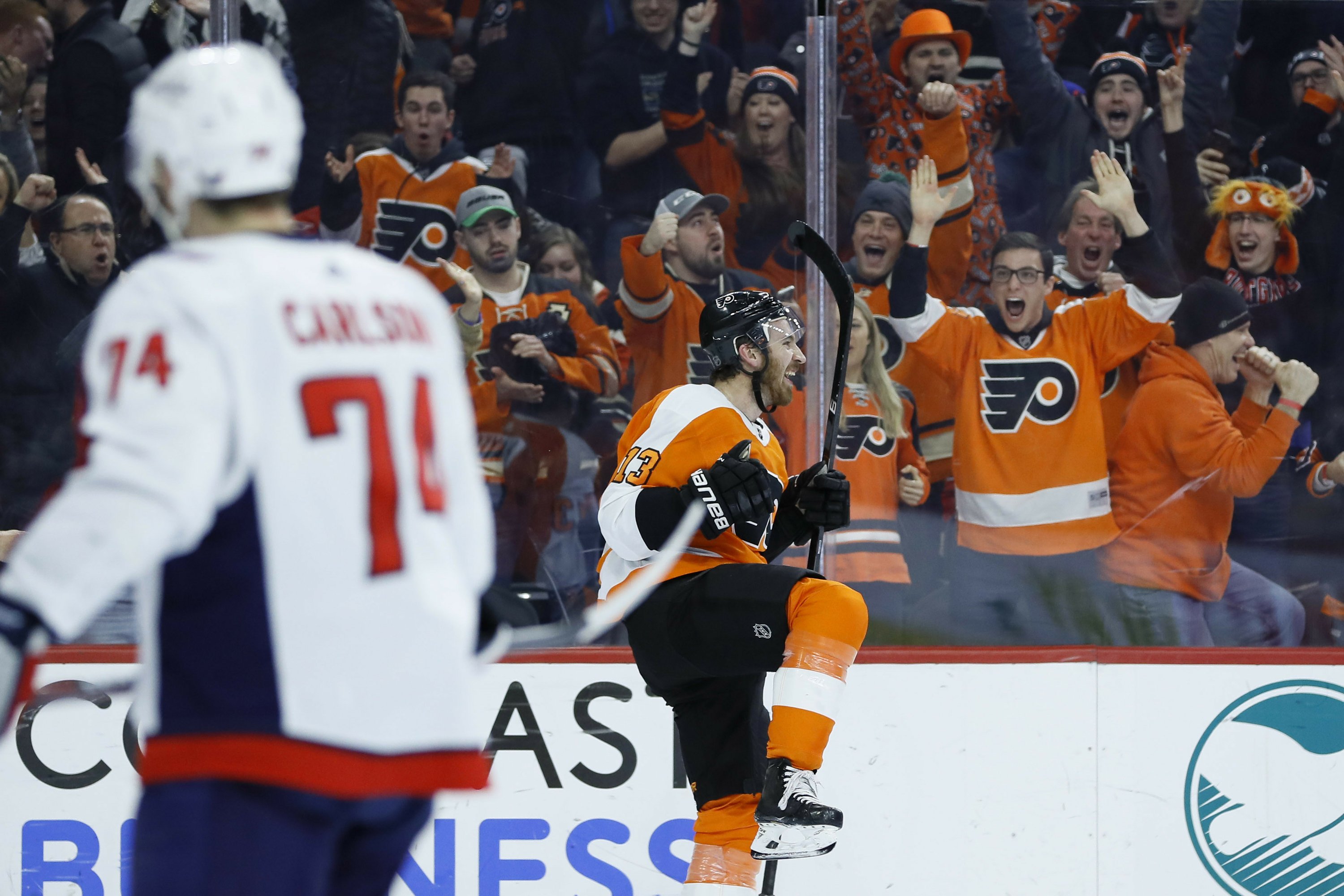 Hayes’ short-handed goal helps Flyers beat Capitals 3-2 | AP News