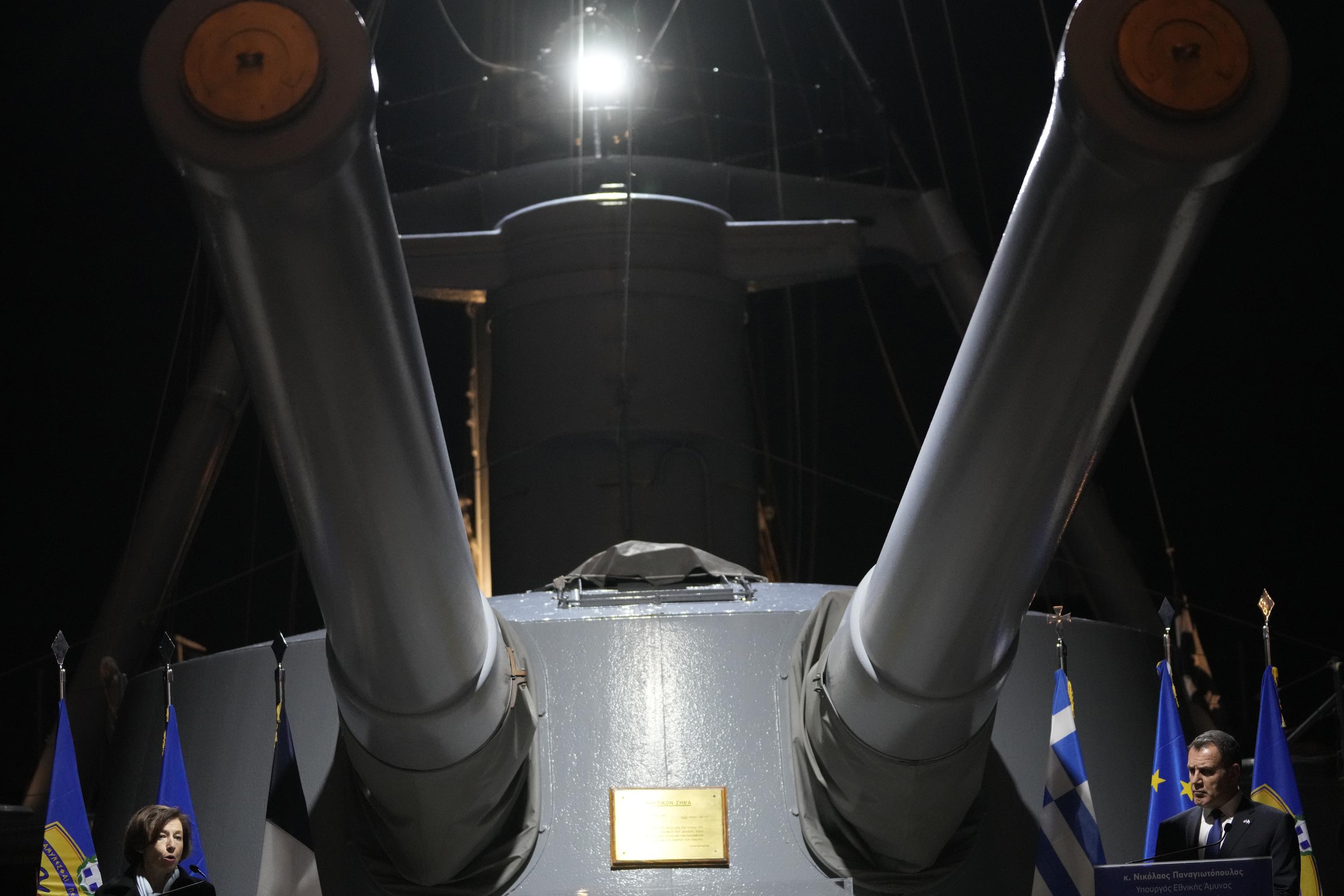 Greece signs new arms deals with France worth $4.4 billion | AP News