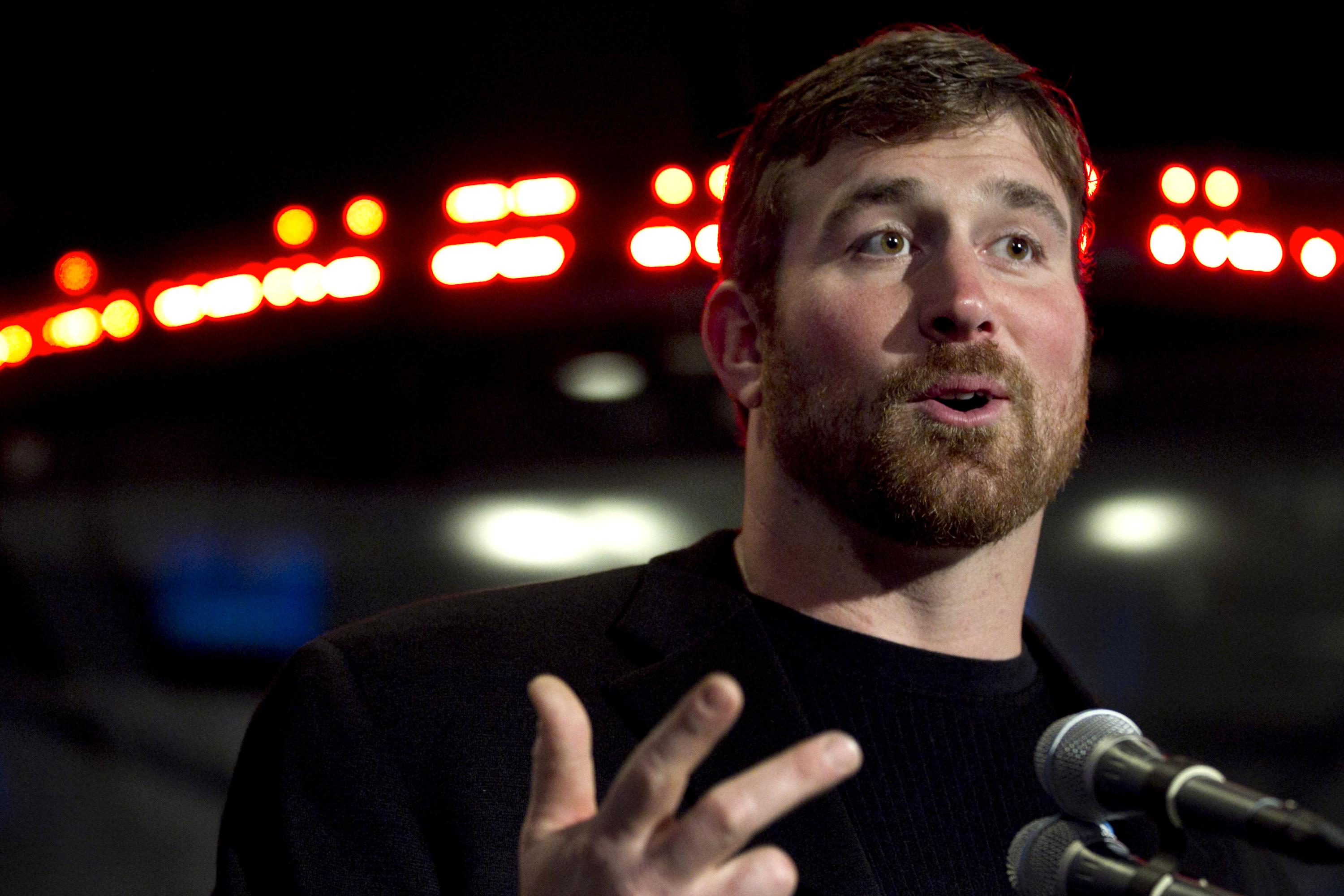 Ex-Patriot Matt Light loses bid for school committee seat | AP News