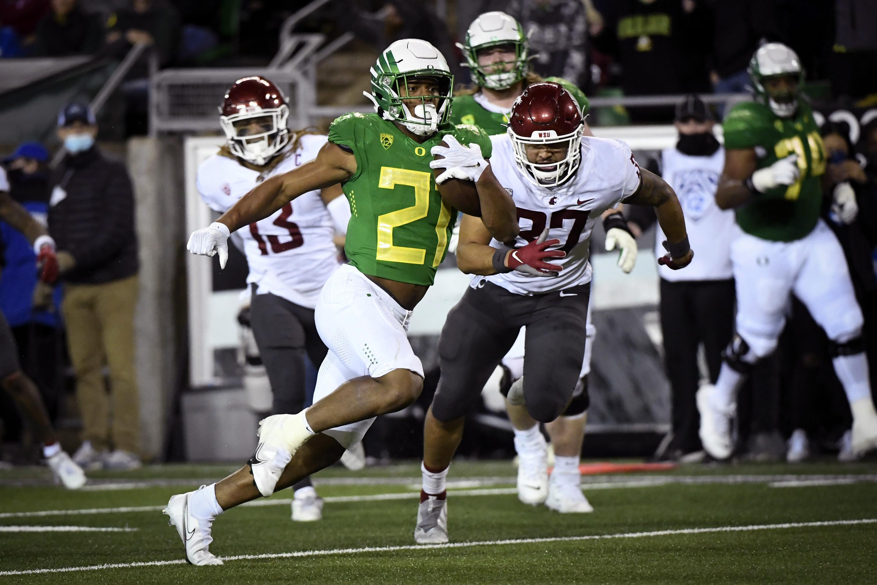 No. 4 Oregon at No. 24 Utah tops Pac-12 this week | AP News