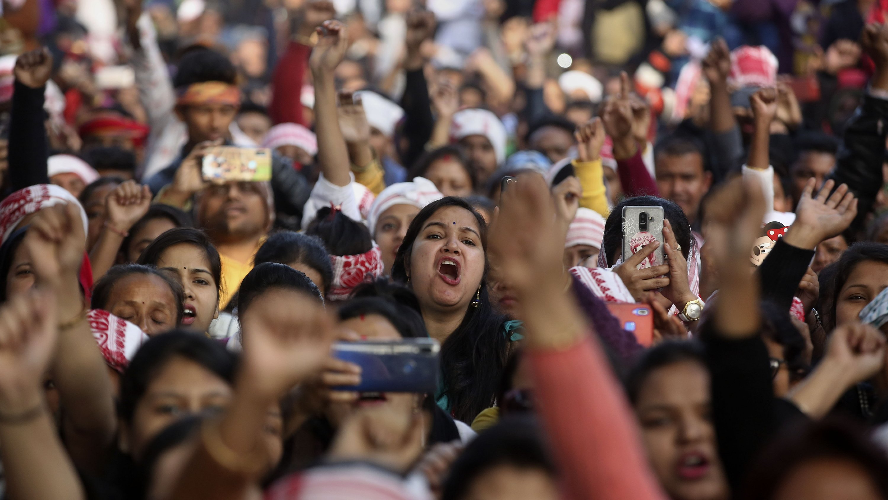 India shuts down the internet after students protest with cell phones ...