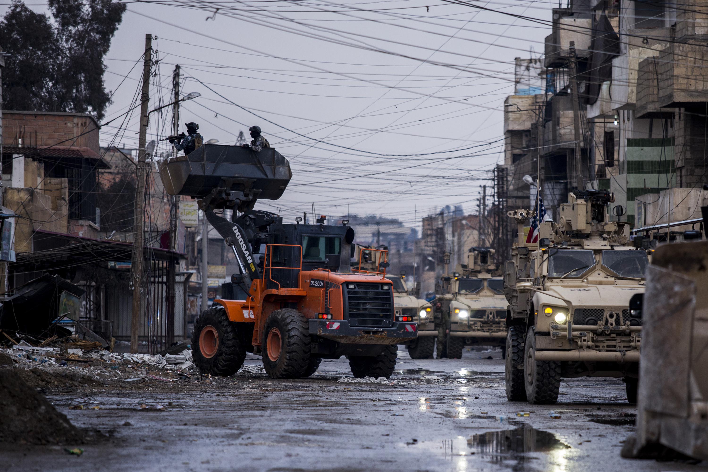 US-allied Syria force says it foiled major IS comeback plot | AP News