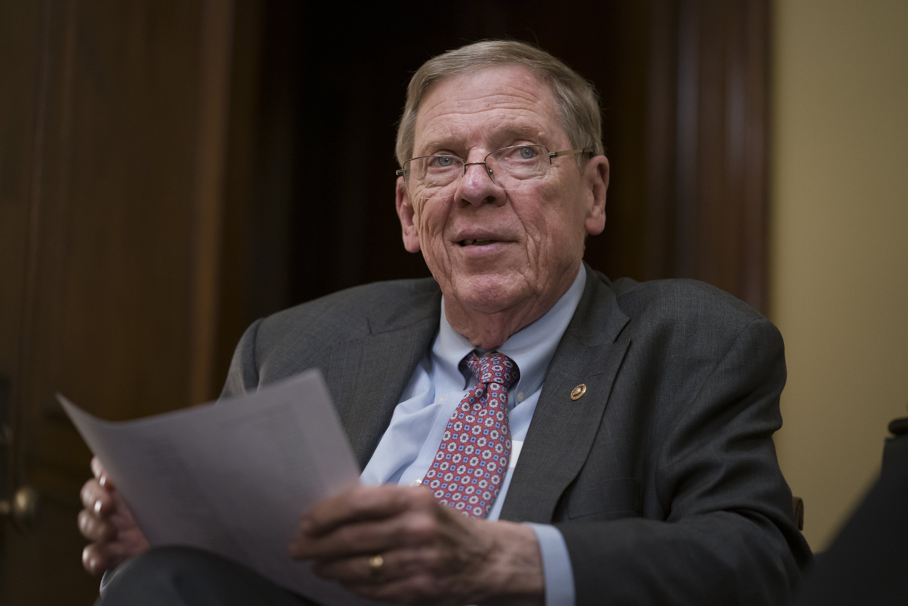 Georgia’s US Sen. Isakson bids farewell to Senate colleagues | AP News