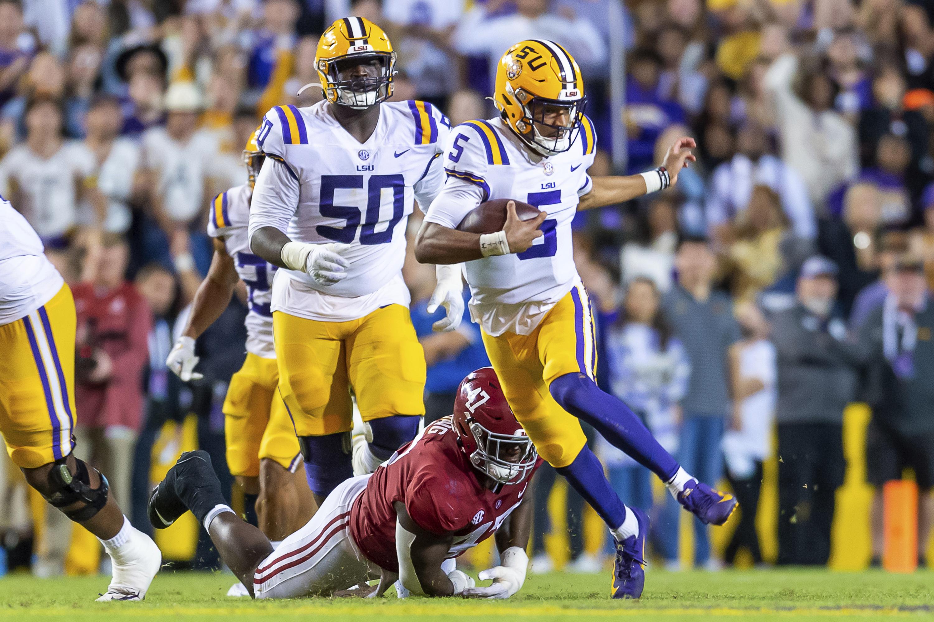 No. 7 LSU looks to strengthen SEC West position vs. Arkansas | AP News