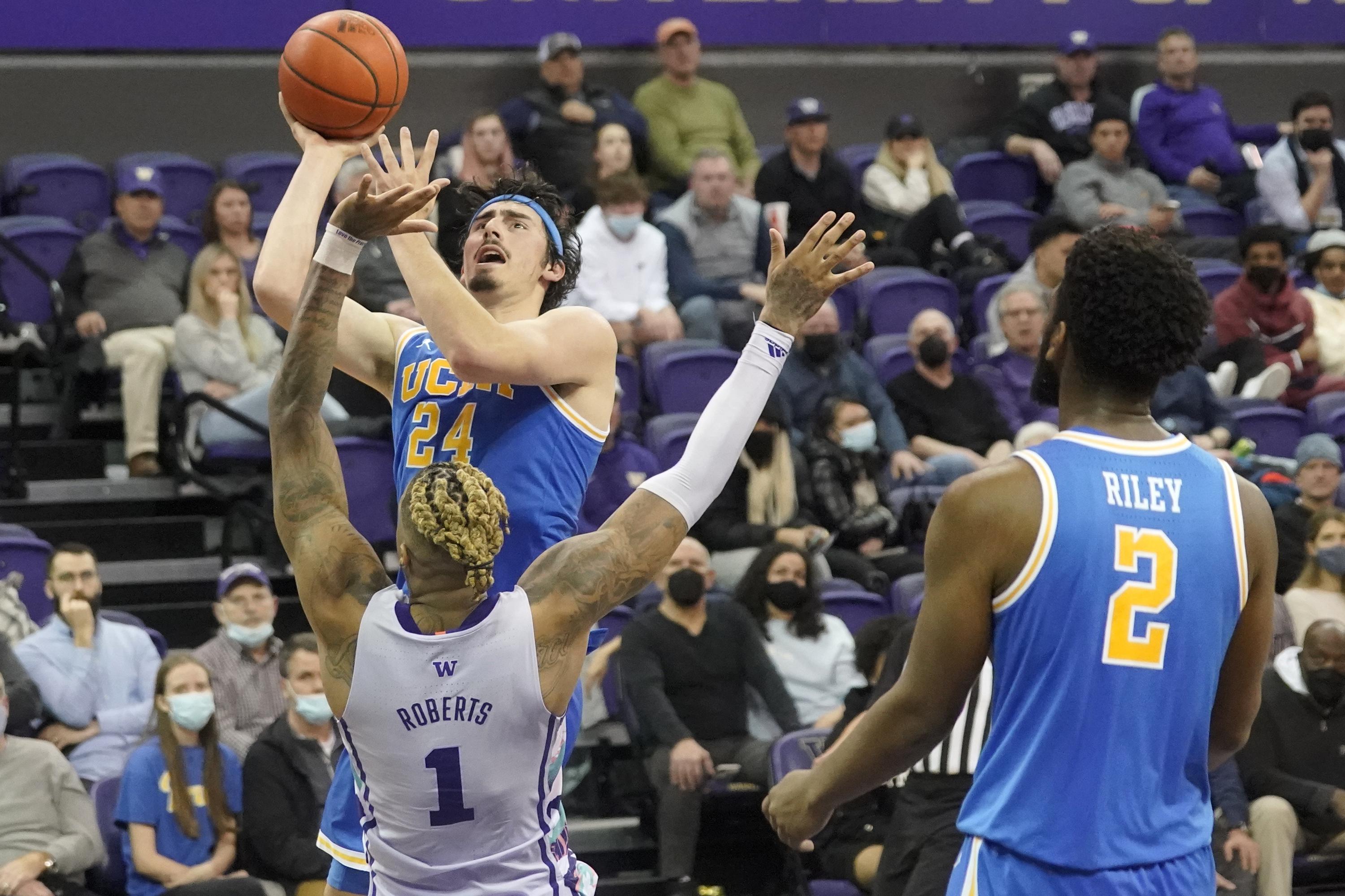 No. 16 USC and No. 17 UCLA end season with rivalry game | AP News