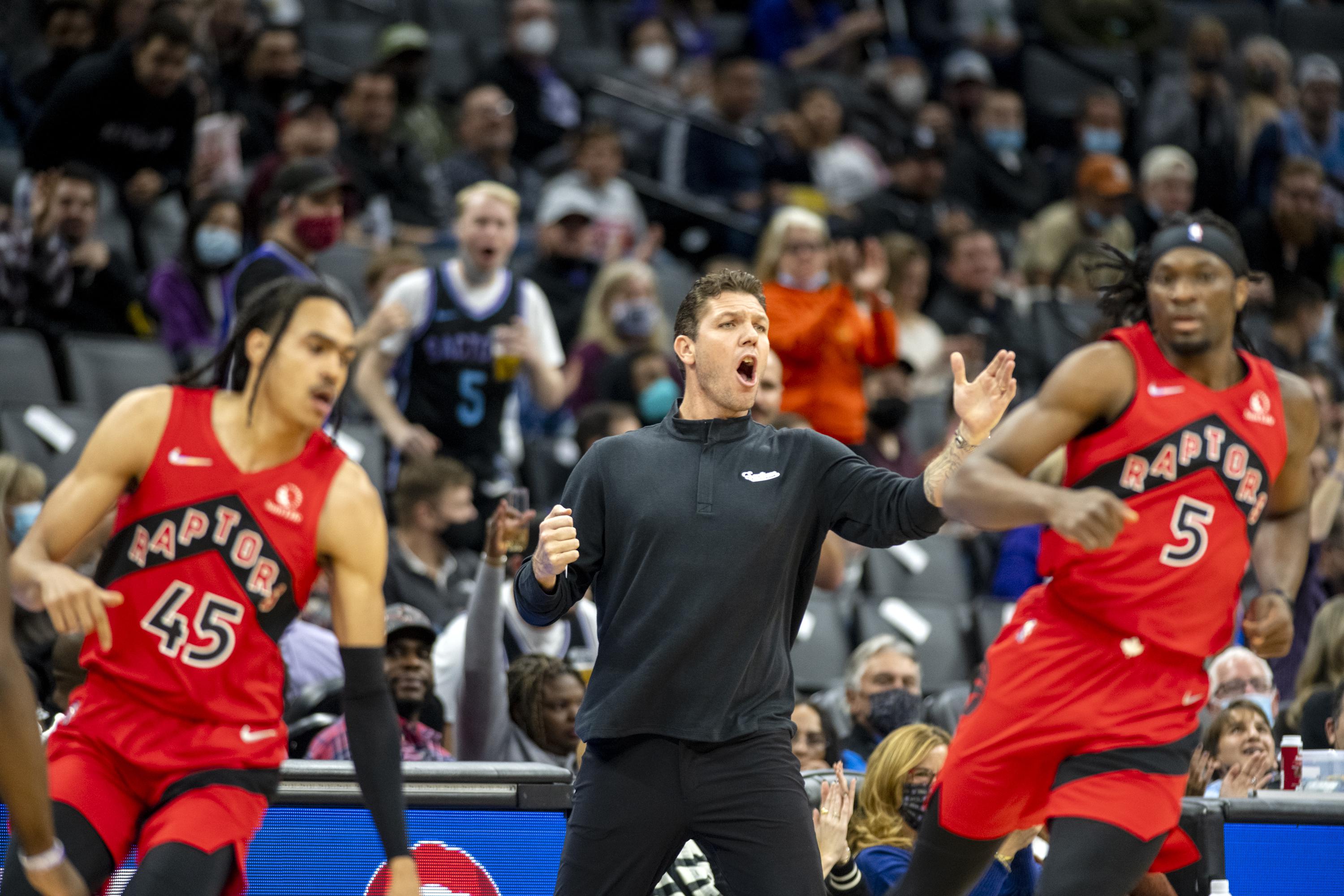 Kings fire coach Luke Walton after 6-11 start to 3rd season | AP News