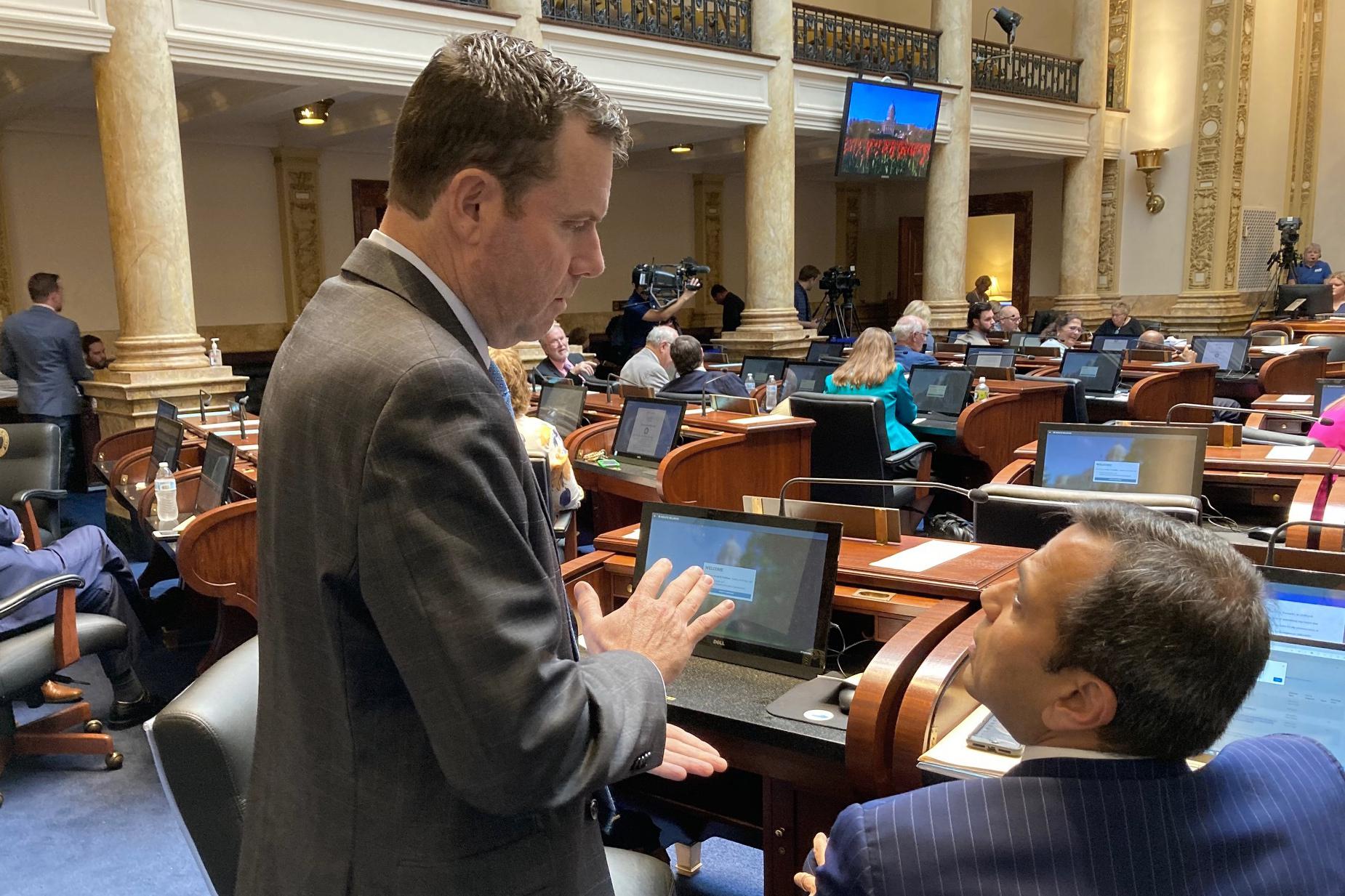 Lawmakers convene to assist flood-damaged eastern Kentucky | AP News