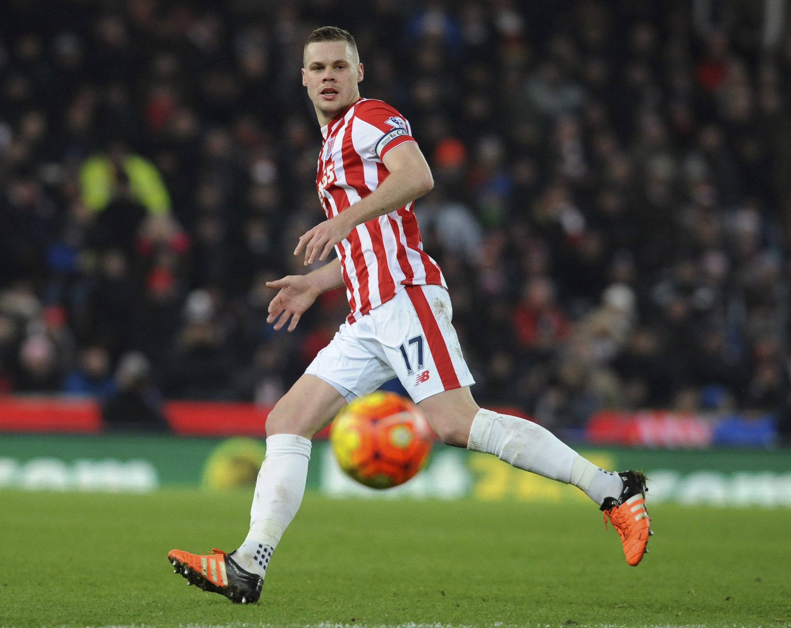 Defender Ryan Shawcross signs with Beckham's Inter Miami | AP News