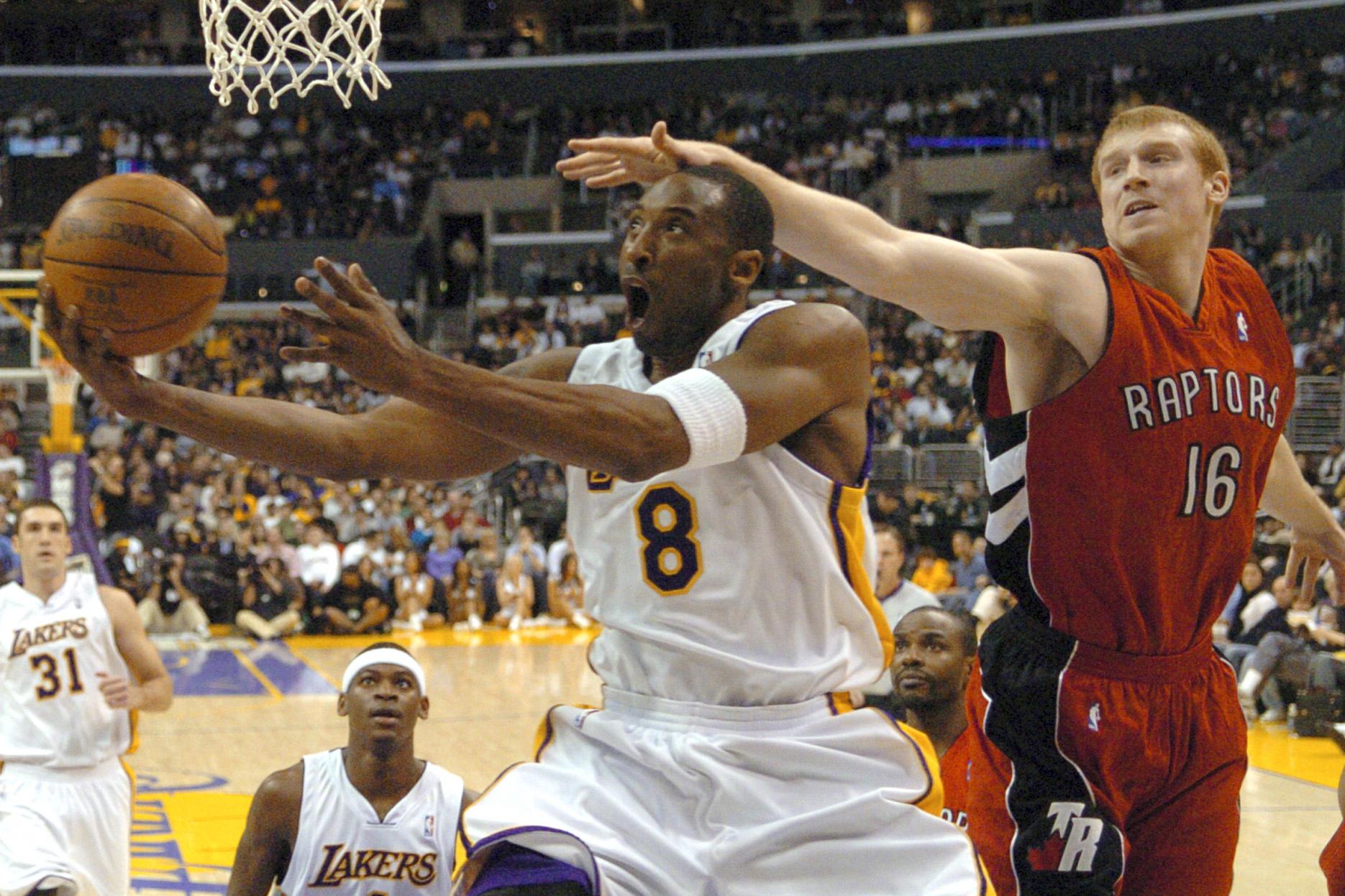 AP Was There Kobe Bryant Channels Wilt Scores 81 Points AP News