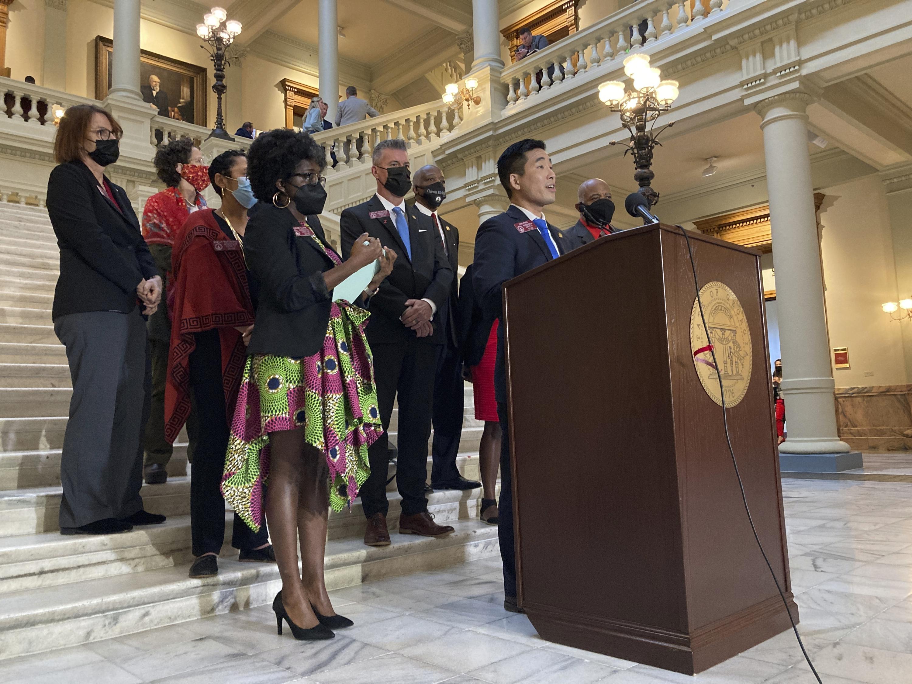 Georgia GOP lawmakers draw districts in Democratic counties | AP News