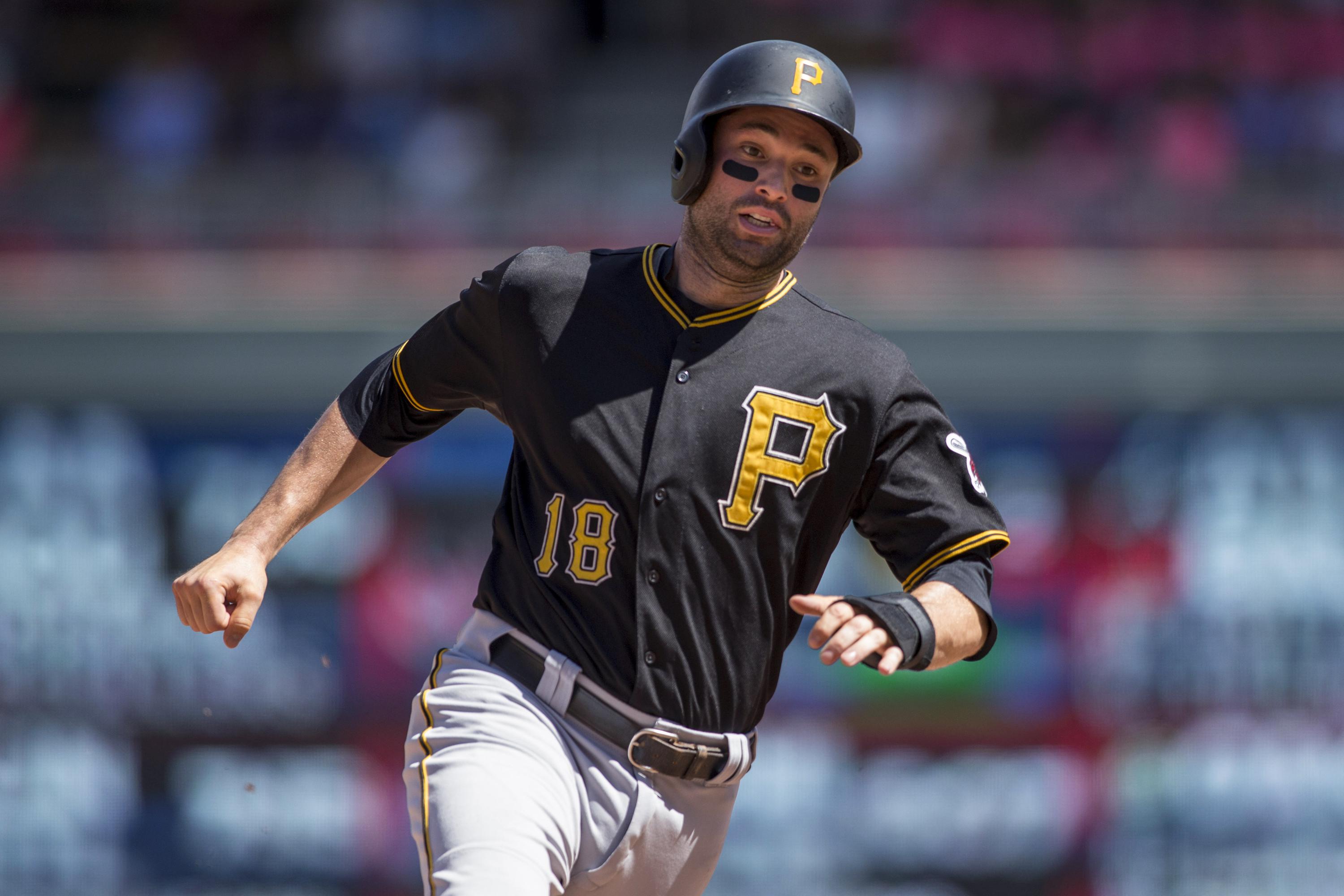 Going home: longtime 2B Neil Walker retires with no regrets