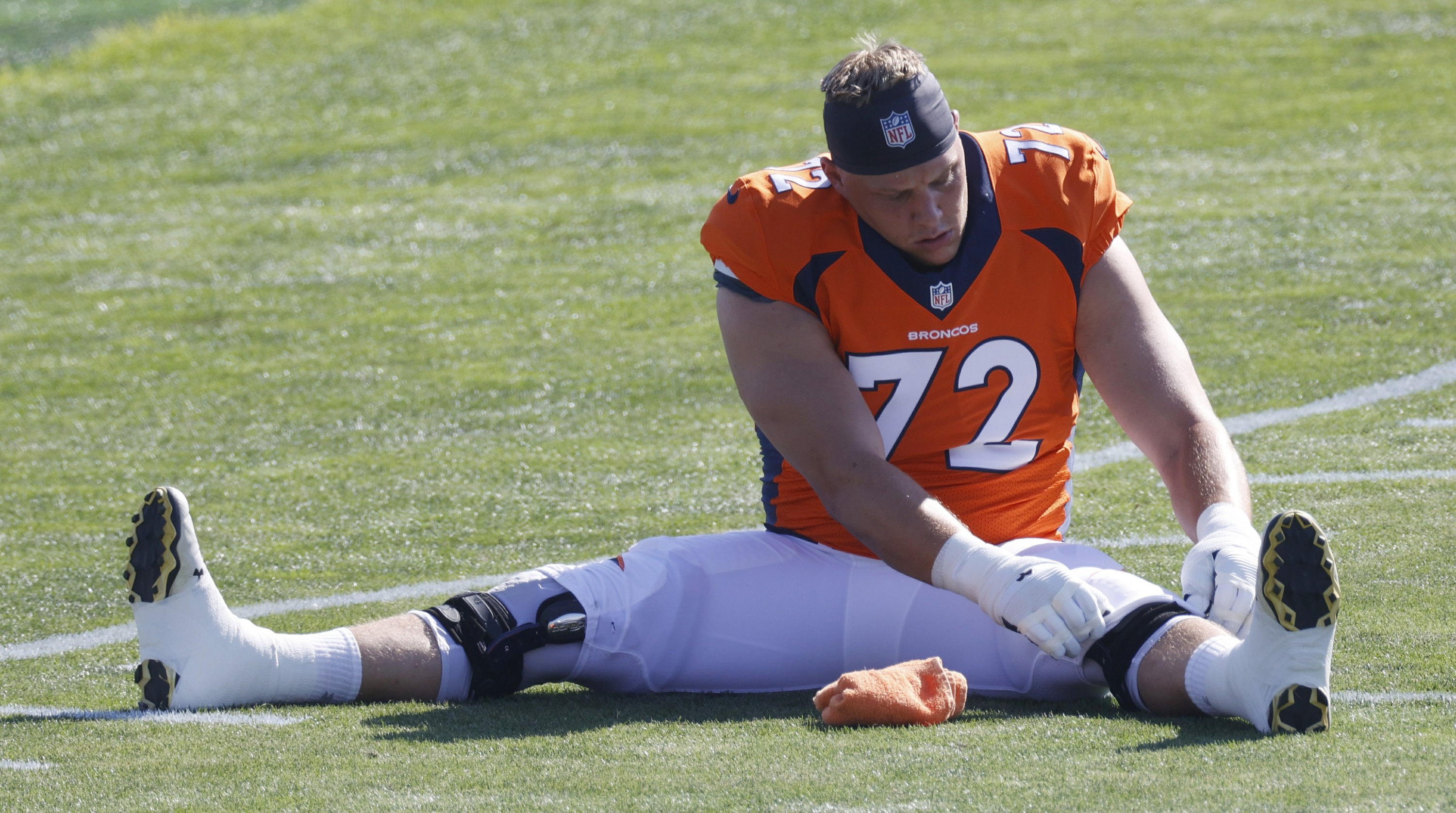 Bolles has a new perspective in pivotal season with Broncos | AP News