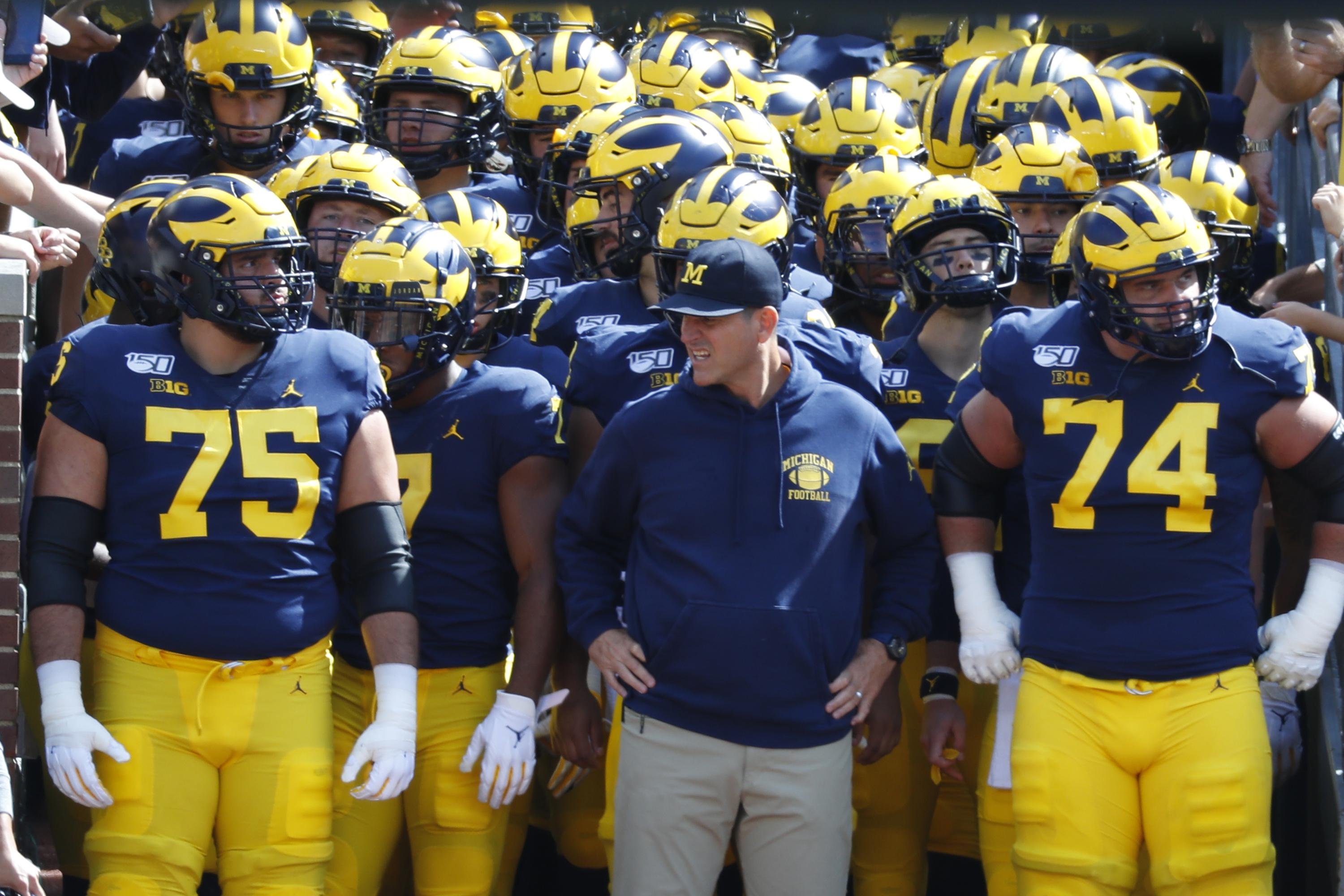 Unranked Michigan enters season with chip on its shoulder | AP News
