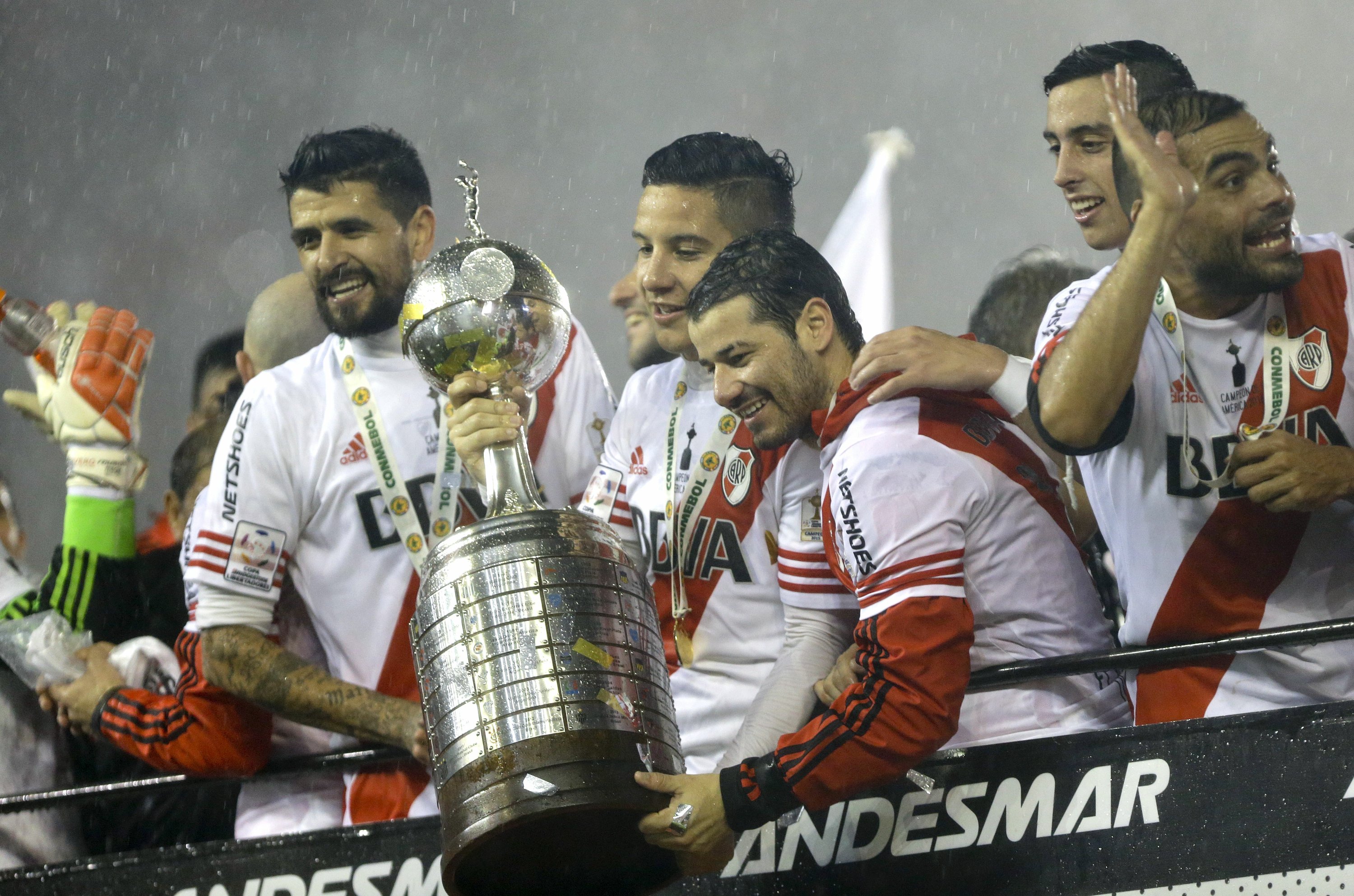 Argentina: Gallardo entra en la historia y va por más | AP News