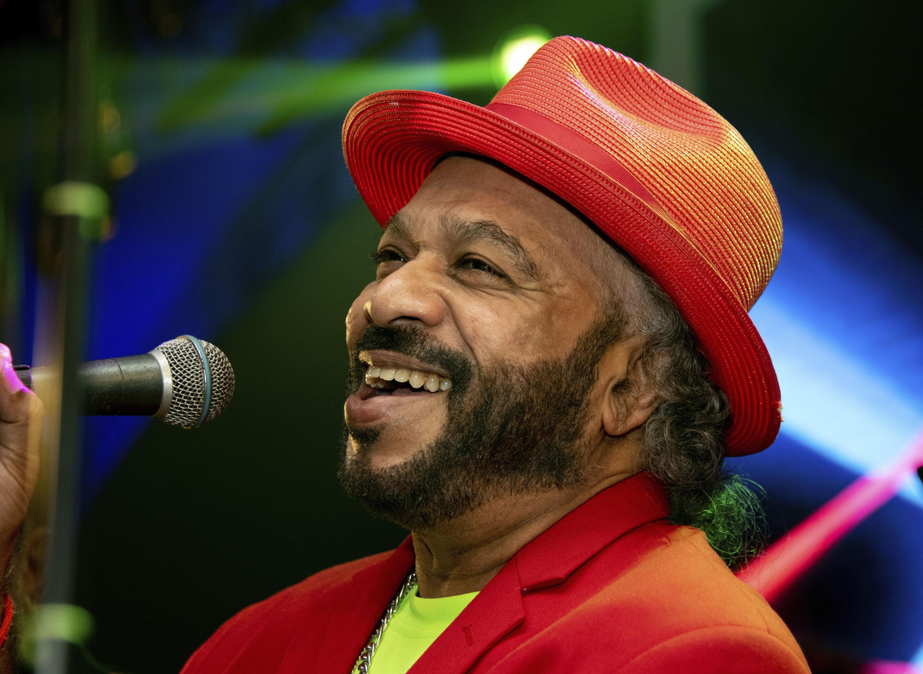 Sunil Perera, outspoken Sri Lankan singer, dies at age 68 | AP News