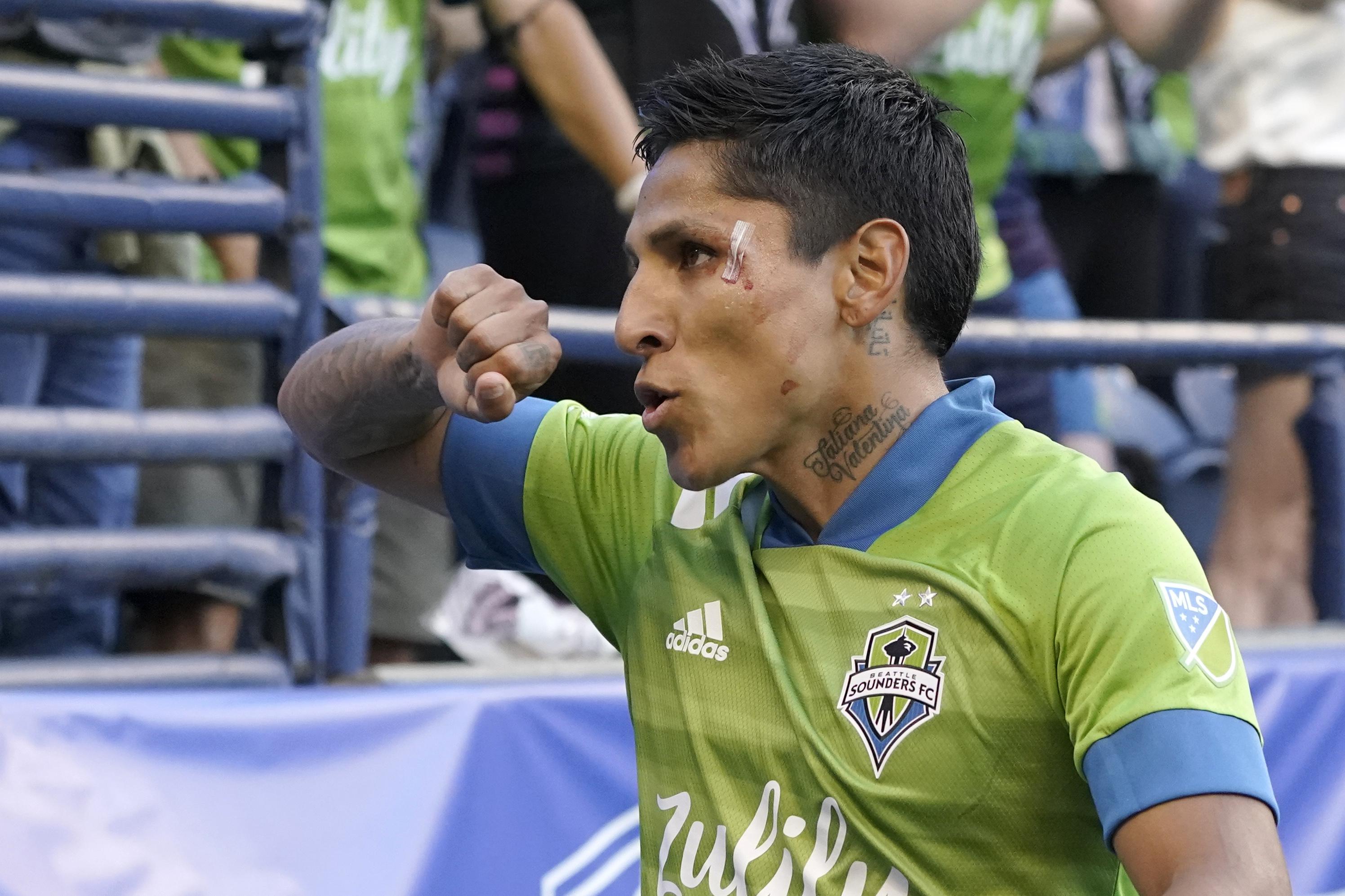 Seattle sets record with season-opening 13-game unbeaten run | AP News