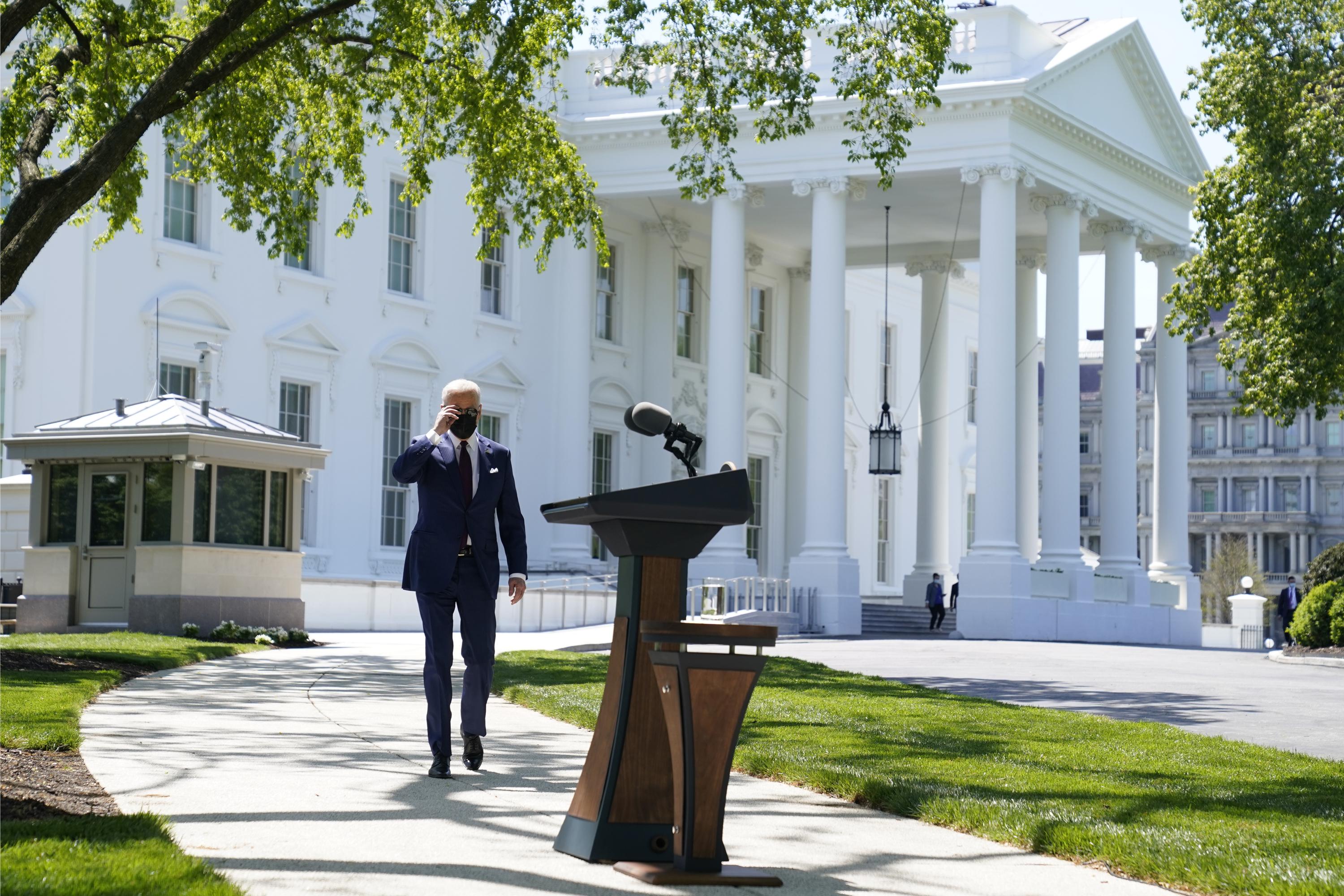 Immigration groups launch $50 million effort for citizenship | AP News