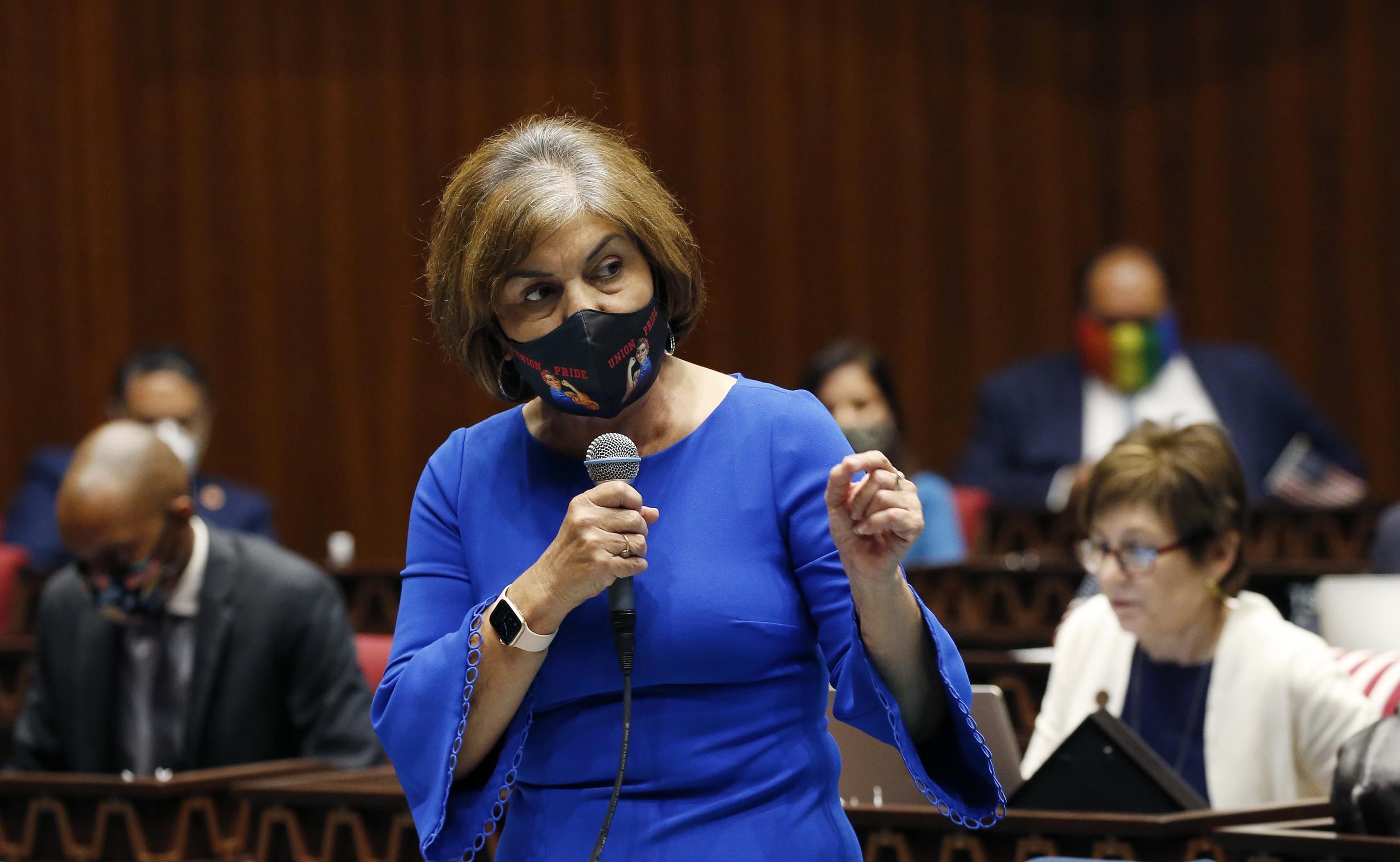 Prominent Democrats Fernandez, Friese quit Arizona House | AP News