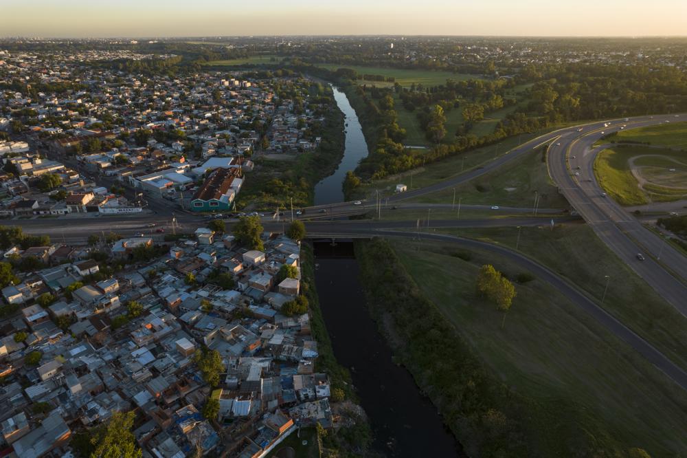 Argentina drugs: Adulterated cocaine kills 20 in Buenos Aires ...