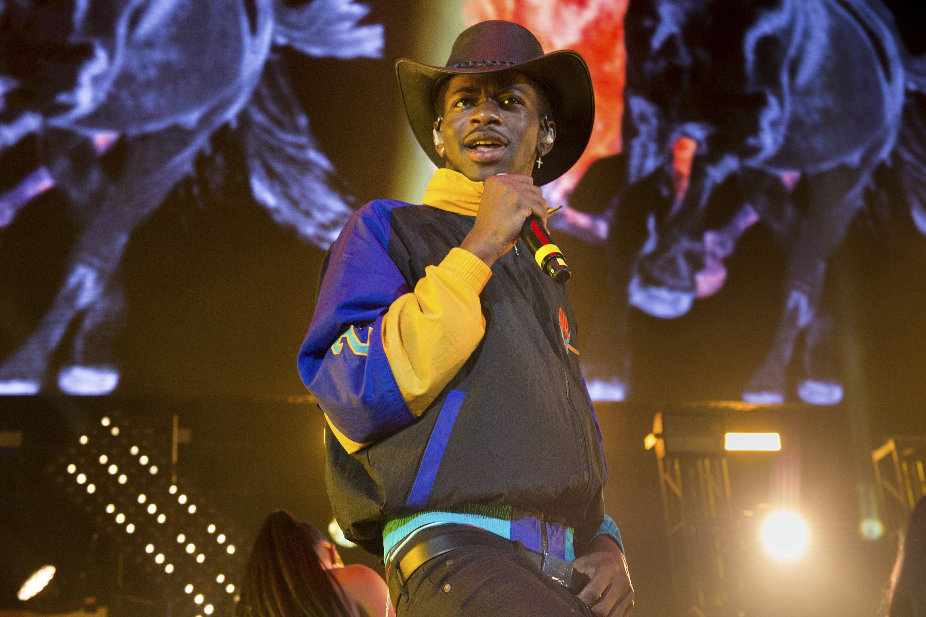 Lil Nas X sets new Billboard record for most weeks at No.1 | AP News