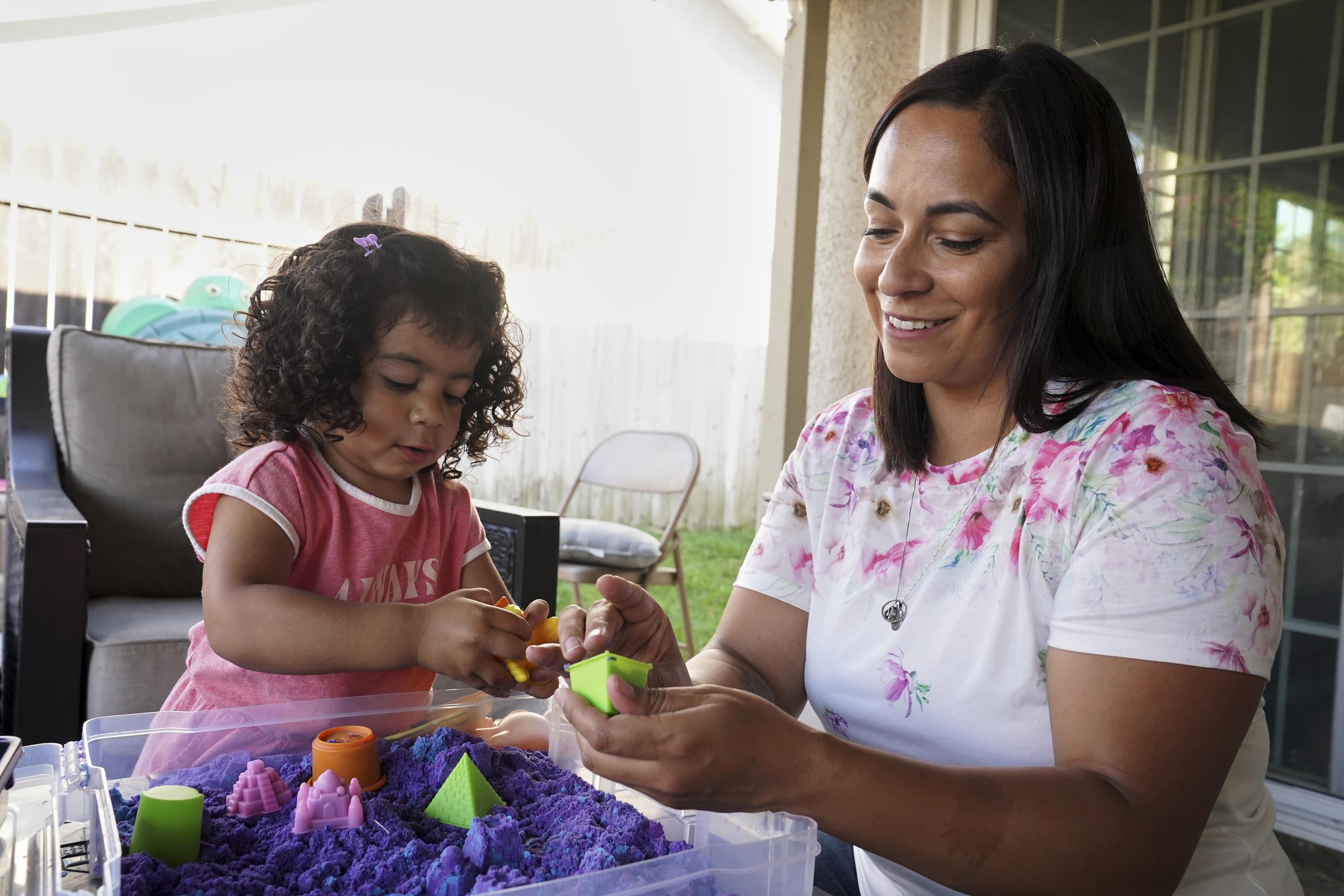 California OKs 'baby bonds' to help combat child poverty | AP News