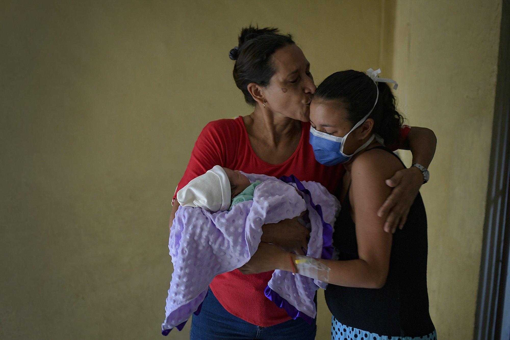 Mothers-to-be face challenges in Venezuela – The Stringer