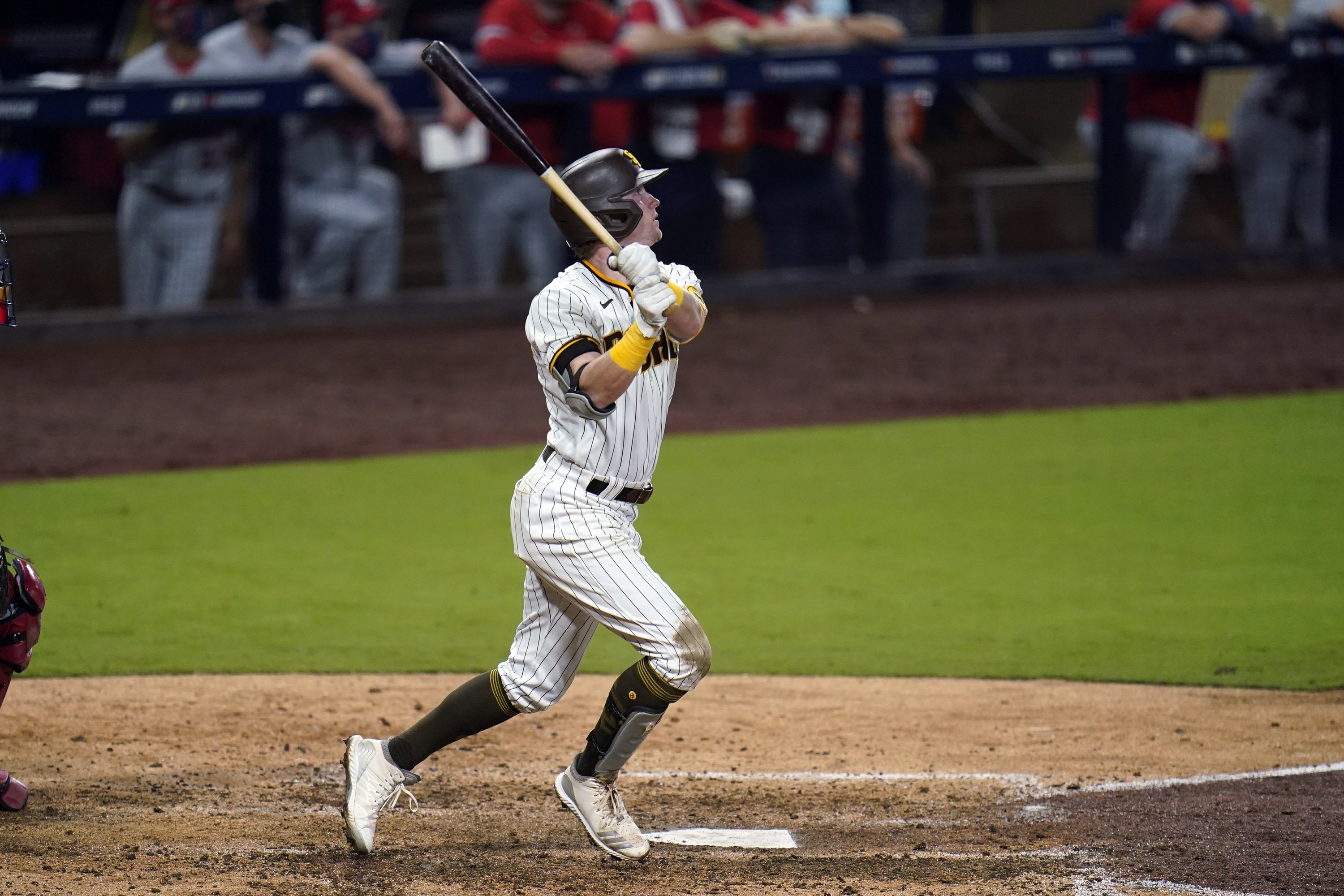 Baseball Digest picks Cronenworth, Lewis as rookies of year | AP News